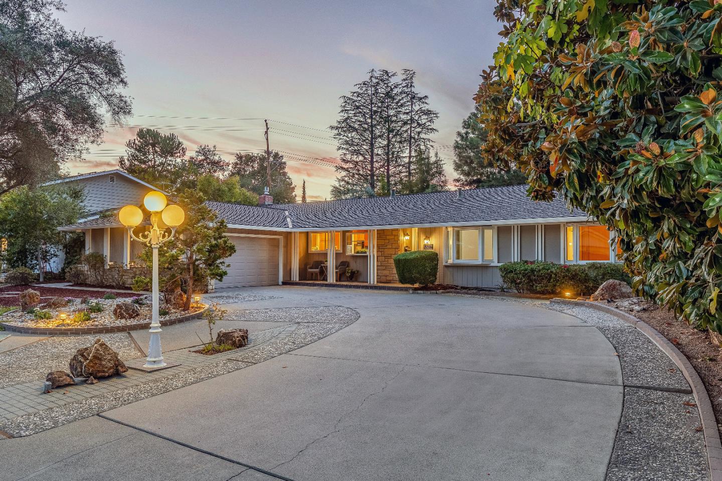 13277 Via Madronas Dr, Saratoga, CA 95070 - MLS ML81985576 - Coldwell ...
