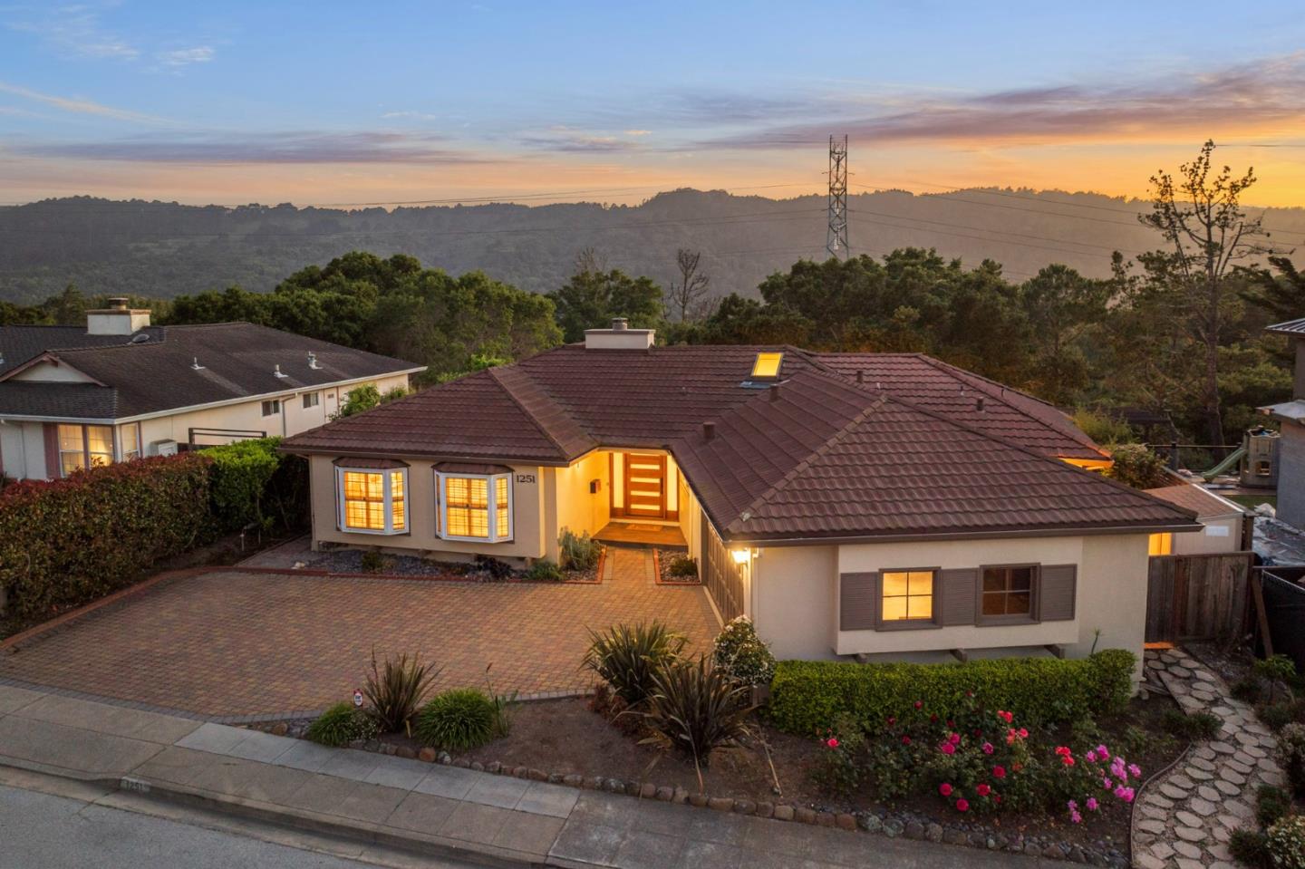 1251 Laurel Hill Dr, San Mateo, CA 94402 - MLS ML82007241 - Coldwell Banker