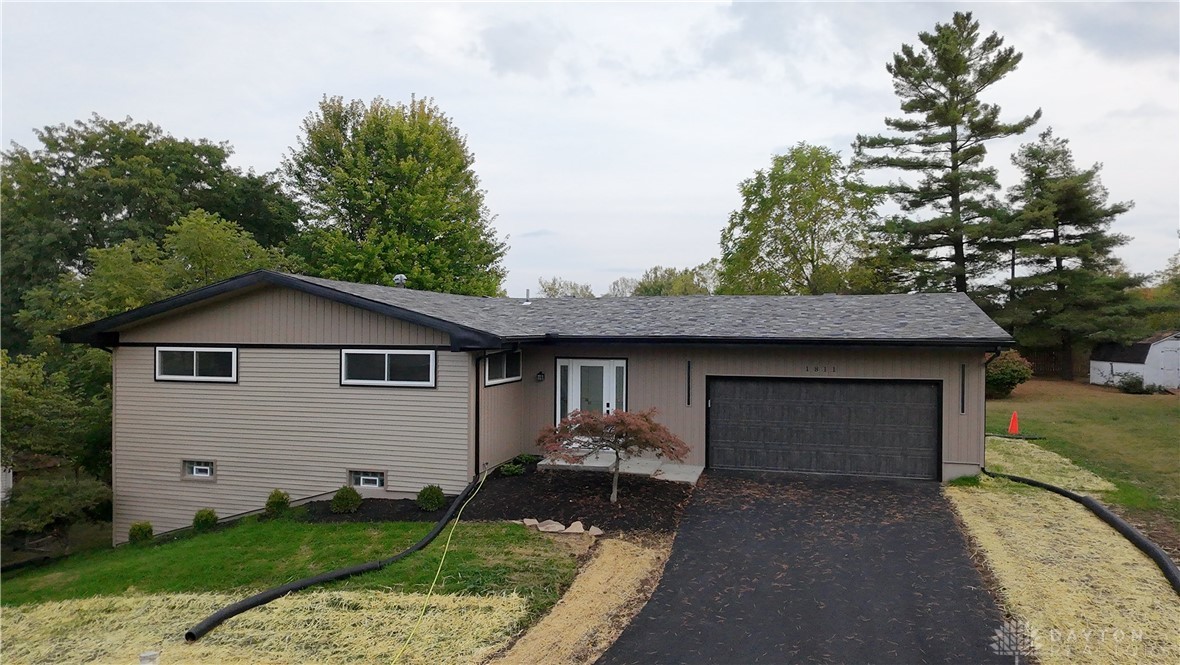 1811 Devon Dr, Springfield, OH 45503 - MLS 943434 - Coldwell Banker