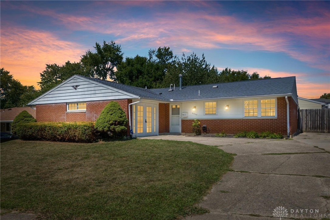 6847 Hubbard Dr, Huber Heights, OH 45424 - MLS 915619 - Coldwell Banker