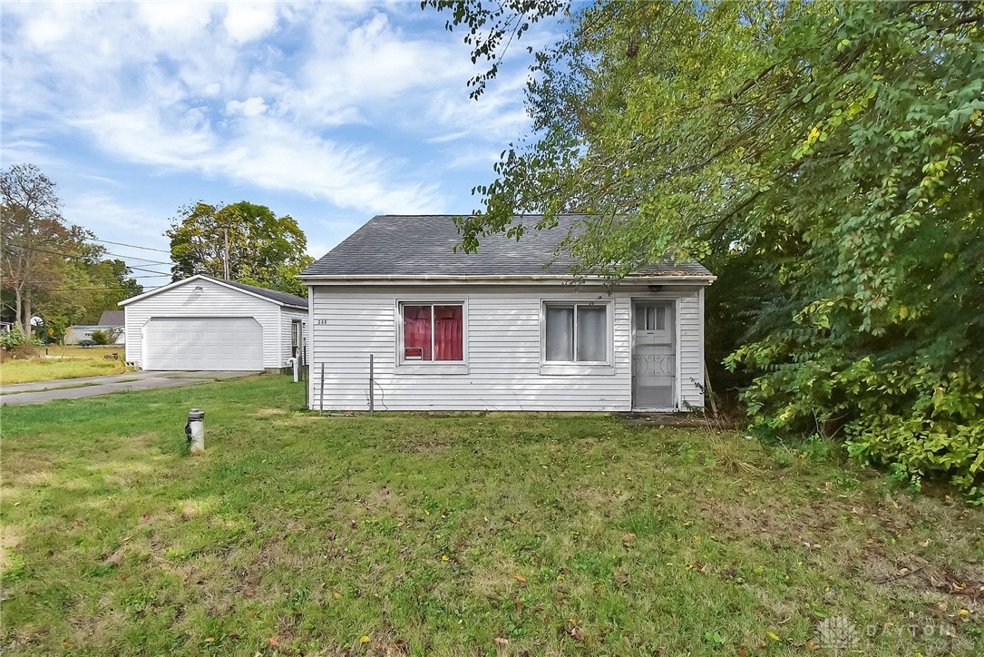 340 Queen Rd, Medway, OH 45341 - MLS 920677 - Coldwell Banker