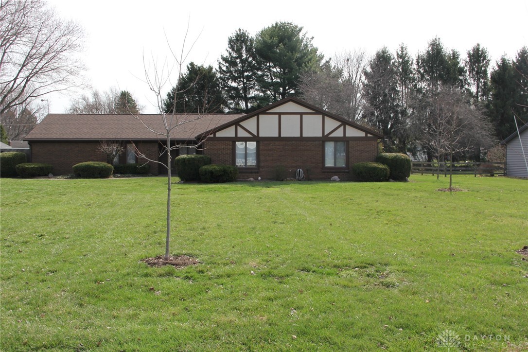 5763 Troy-Frederick Rd, Tipp City, OH 45371 - MLS 930077 - Coldwell Banker