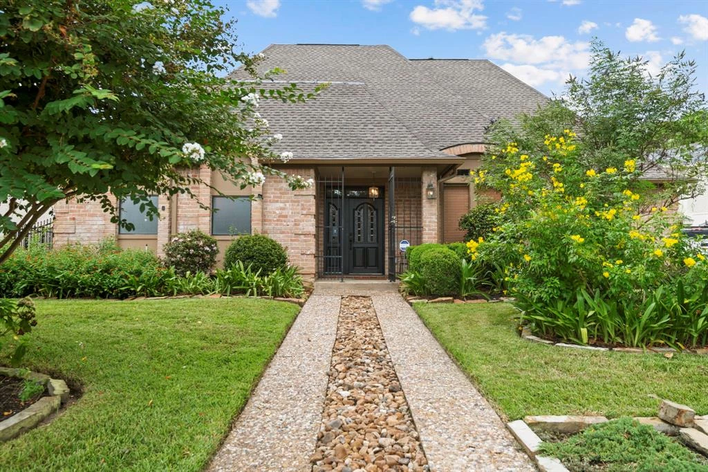 16218 Kempton Park Dr, Spring, TX 77379 - MLS 28996872 - Coldwell Banker
