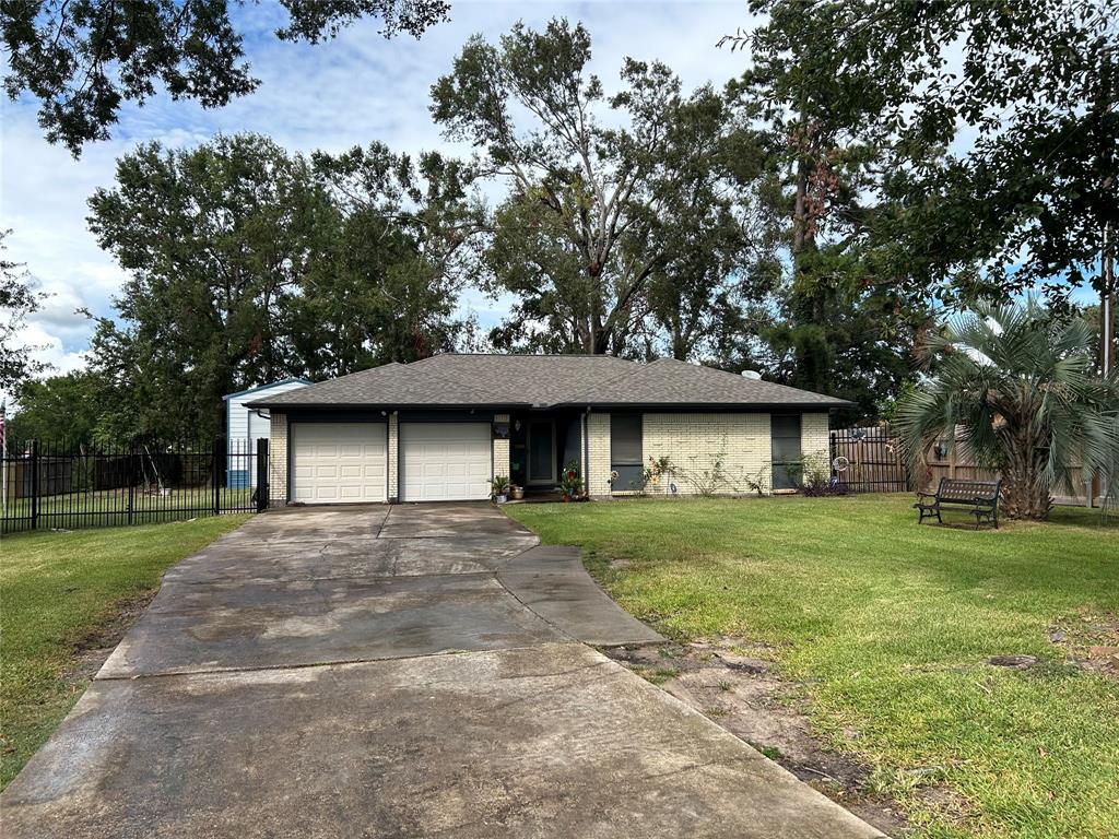 12807 Louisville St, Houston, TX 77015 - MLS 98374278 - Coldwell Banker