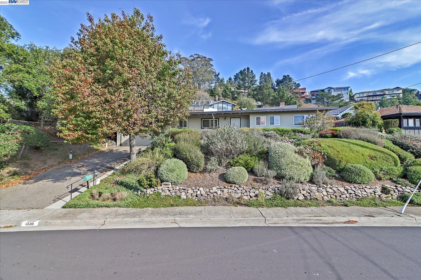 1330 Linda Vista Dr, El Cerrito, CA 94530 - MLS 40976060 - Coldwell Banker 1330 Linda Vista Dr, El Cerrito, CA 94530 - MLS 40976060 - Coldwell Banker