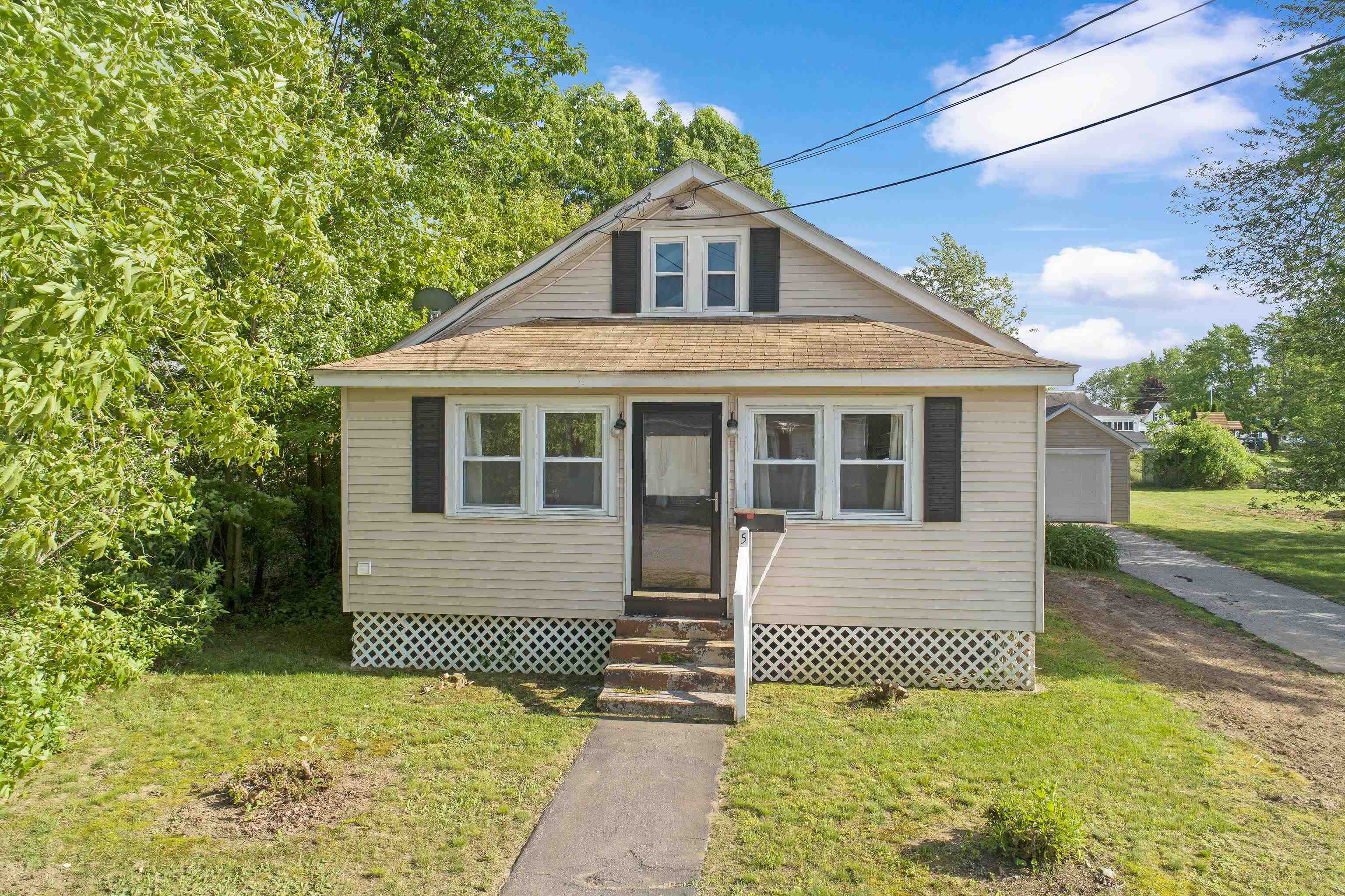 5 Cross St, Allenstown, NH 03275 - MLS 4998893 - Coldwell Banker