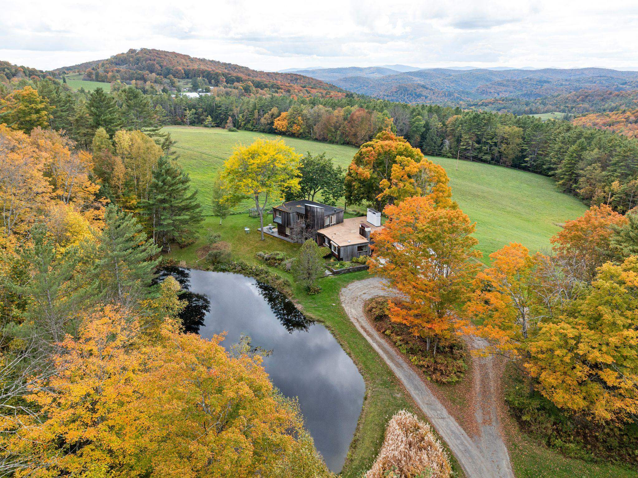 10 & 26 Chester Dr, Tunbridge, VT 05077 - MLS 5019049 - Coldwell Banker