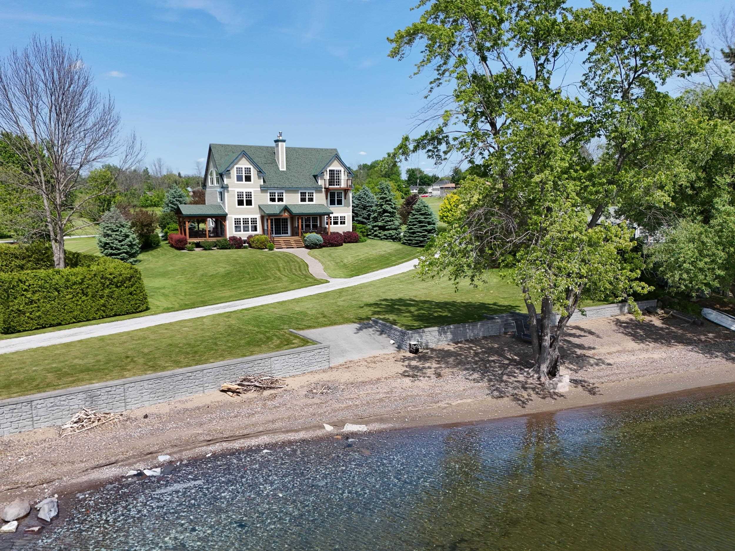 144 Mott St, Alburgh, VT 05440 - MLS 5047154 - Coldwell Banker