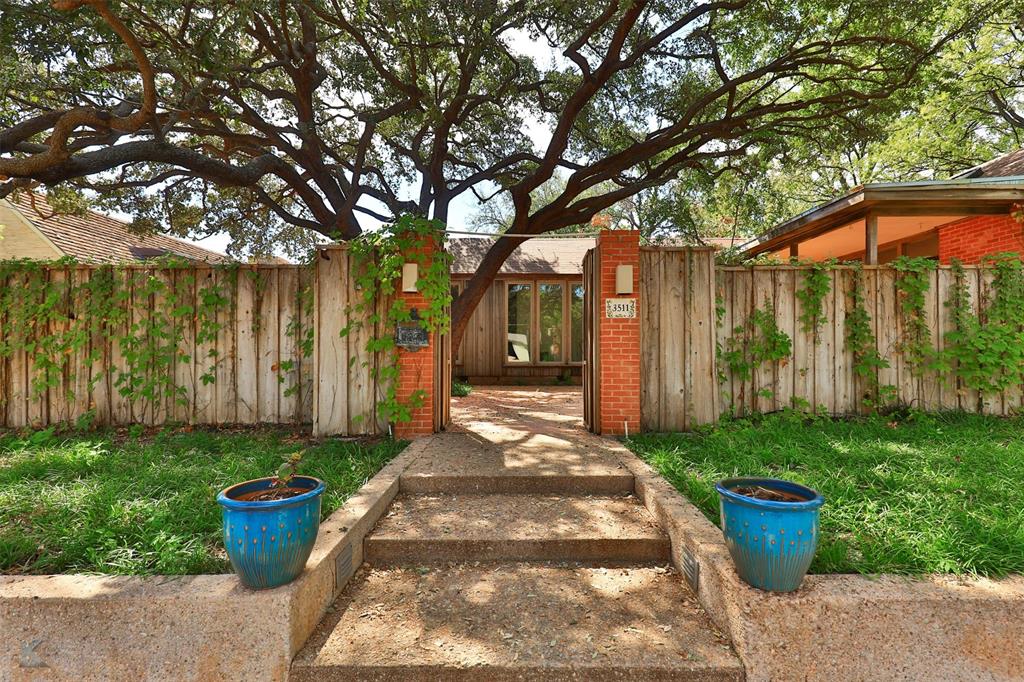 3511 Edgewood Dr, Abilene, TX 79605 - MLS 20170667 - Coldwell Banker