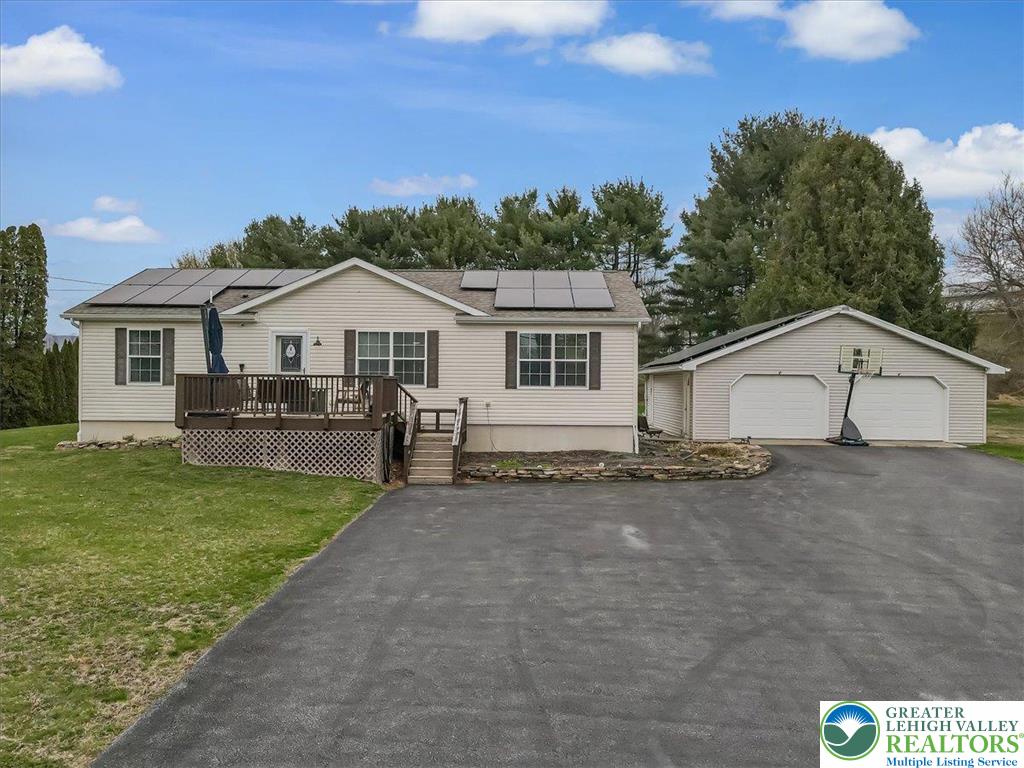 3954 Cedar Dr, Lehigh Township, PA 18088 - MLS 759558 - Coldwell Banker