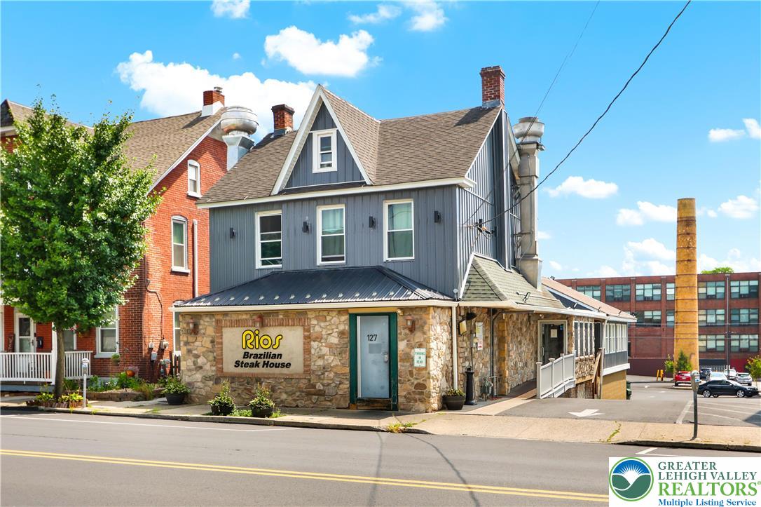 127 S Broad St, Nazareth Boro, PA 18064 - MLS 770294 - Coldwell Banker