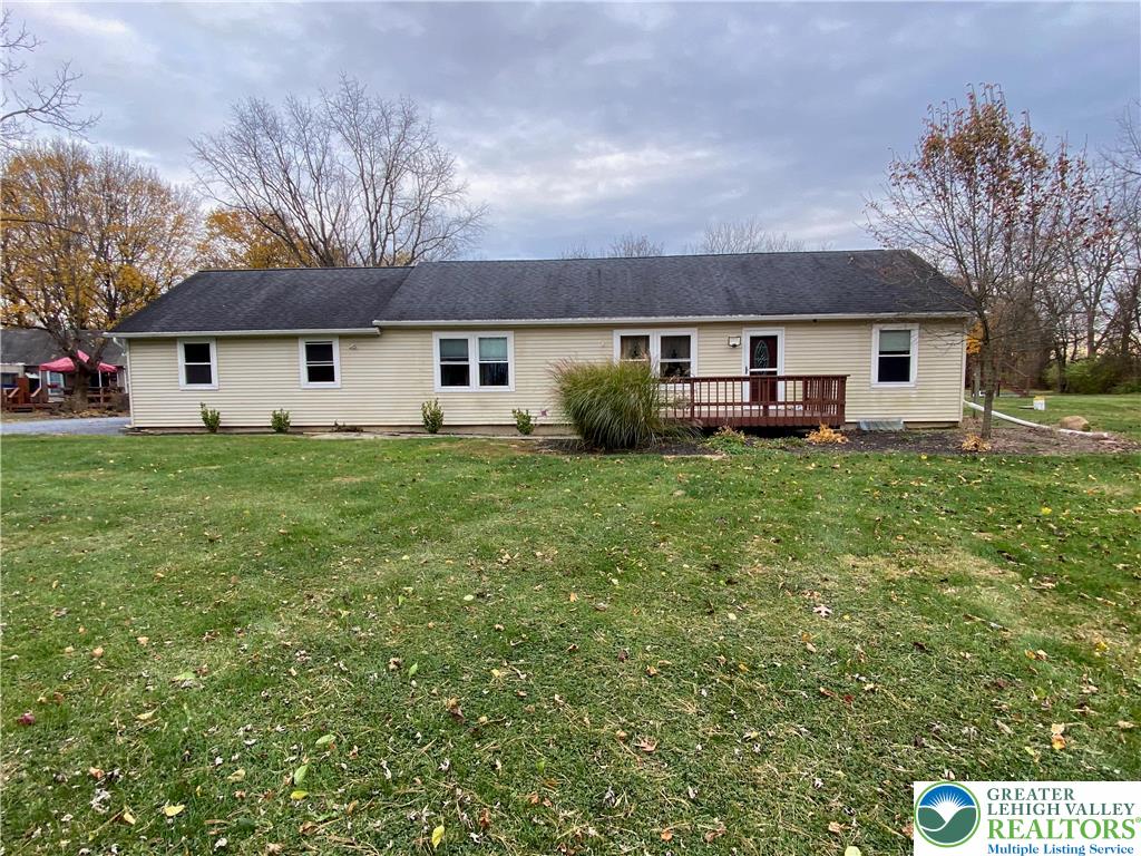 4571 Newburg Rd, Lower Nazareth Twp, PA 18064 - MLS 768097 - Coldwell ...