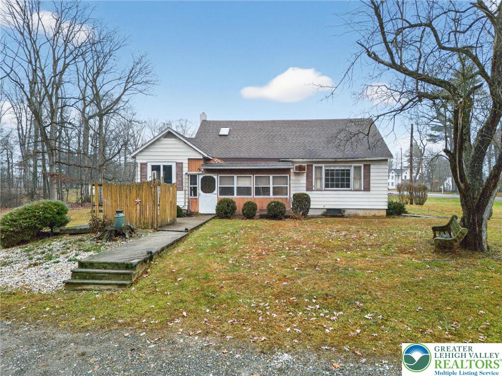 1033 Jacobsburg Rd, Bushkill Twp, PA 18091 - MLS 768861 - Coldwell Banker