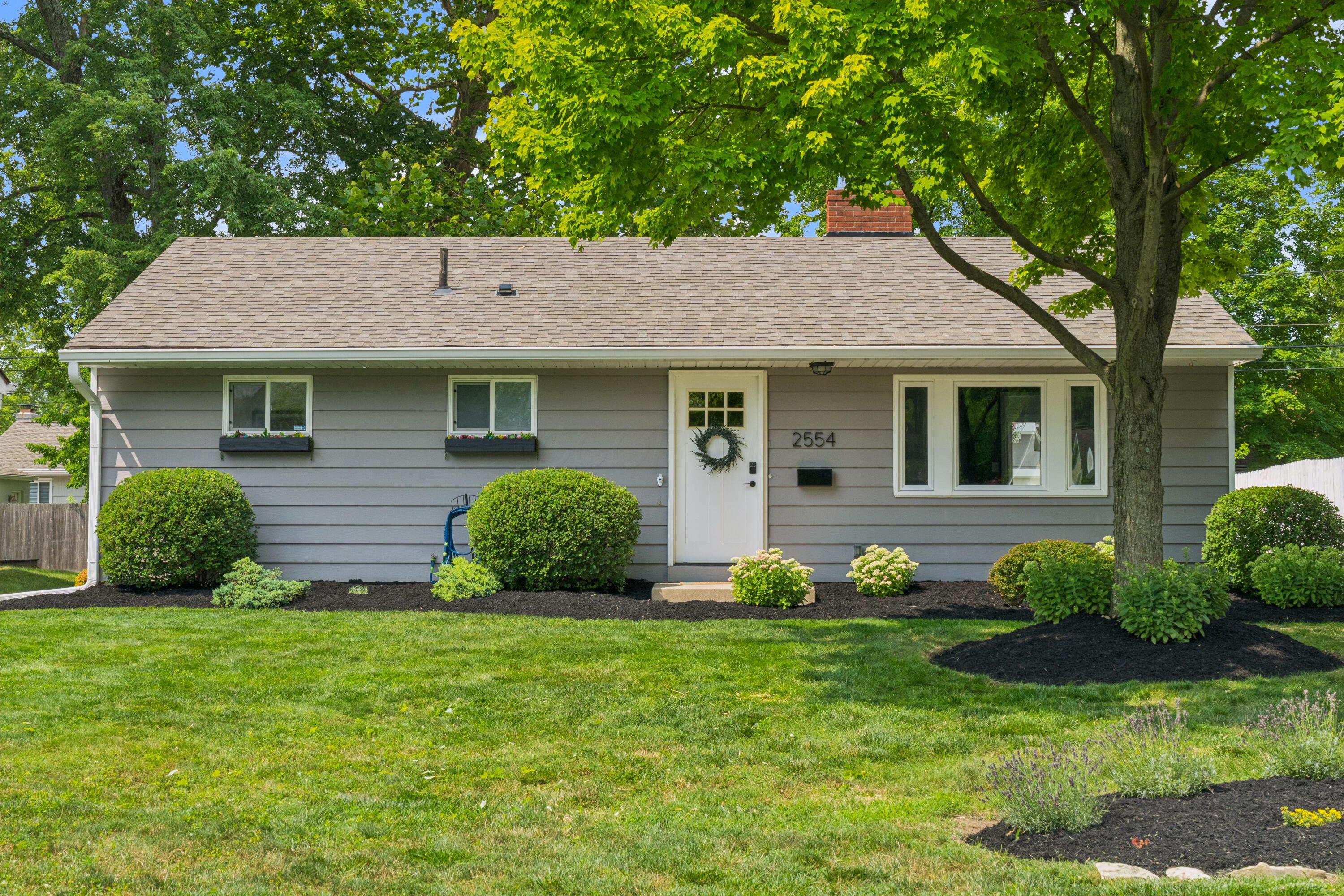 2554 Nottingham Rd, Upper Arlington, OH 43221 - MLS 225025632 ...