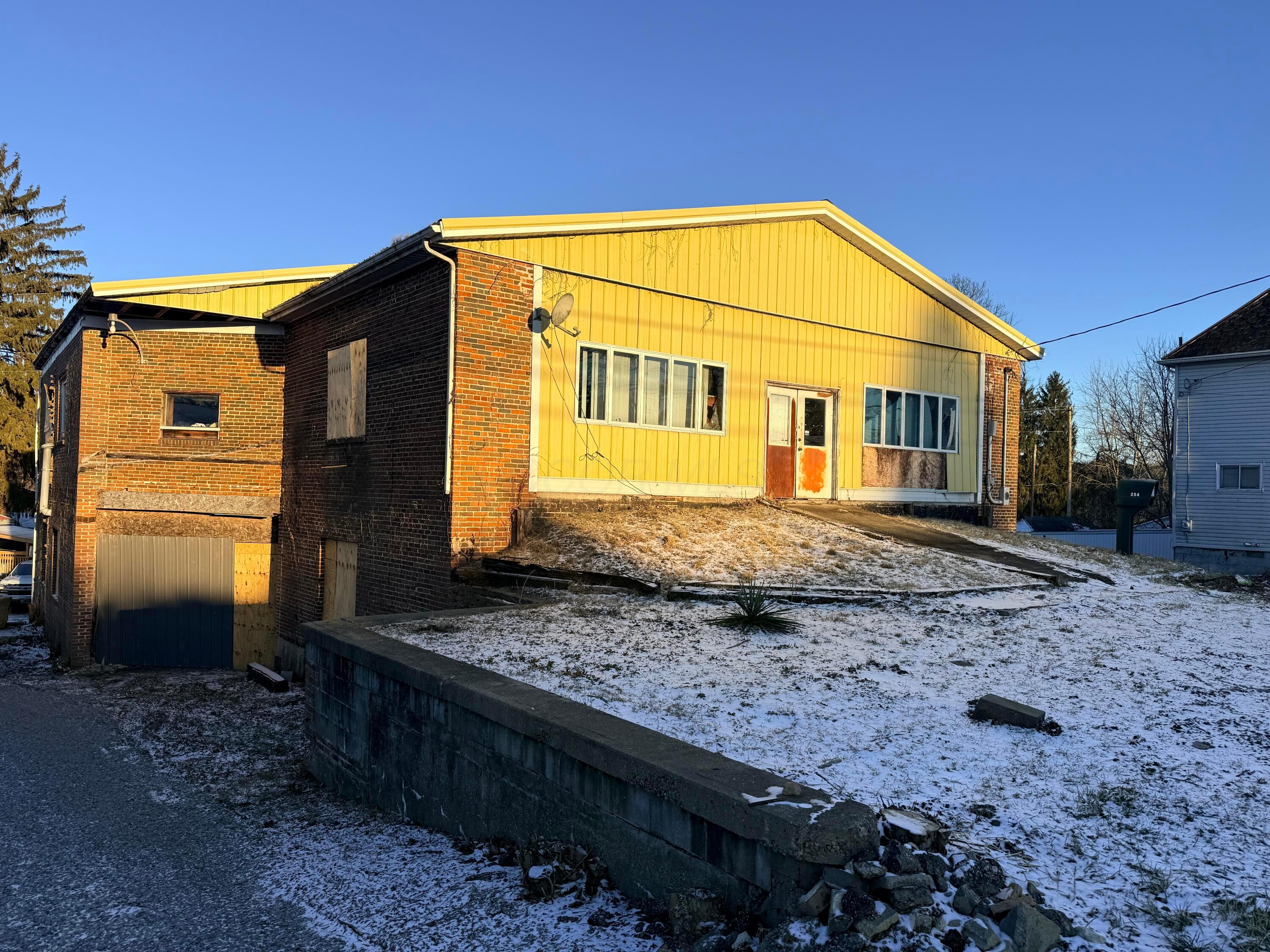 254 Zanesville Rd, Roseville, OH 43777 - MLS 226001531 - Coldwell Banker