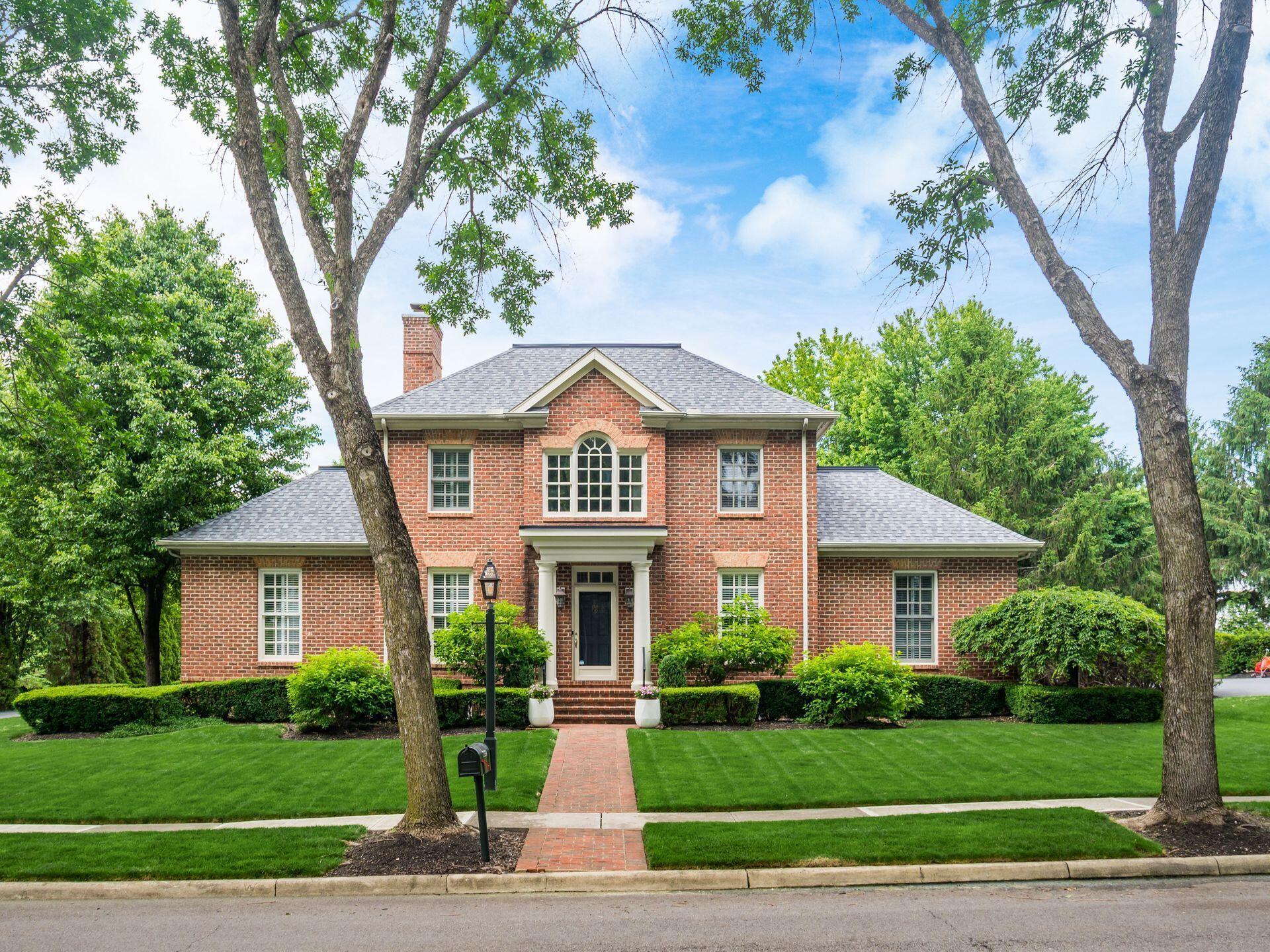 7334 Berkley Square S, New Albany, OH 43054 - MLS 226022438 - Coldwell ...