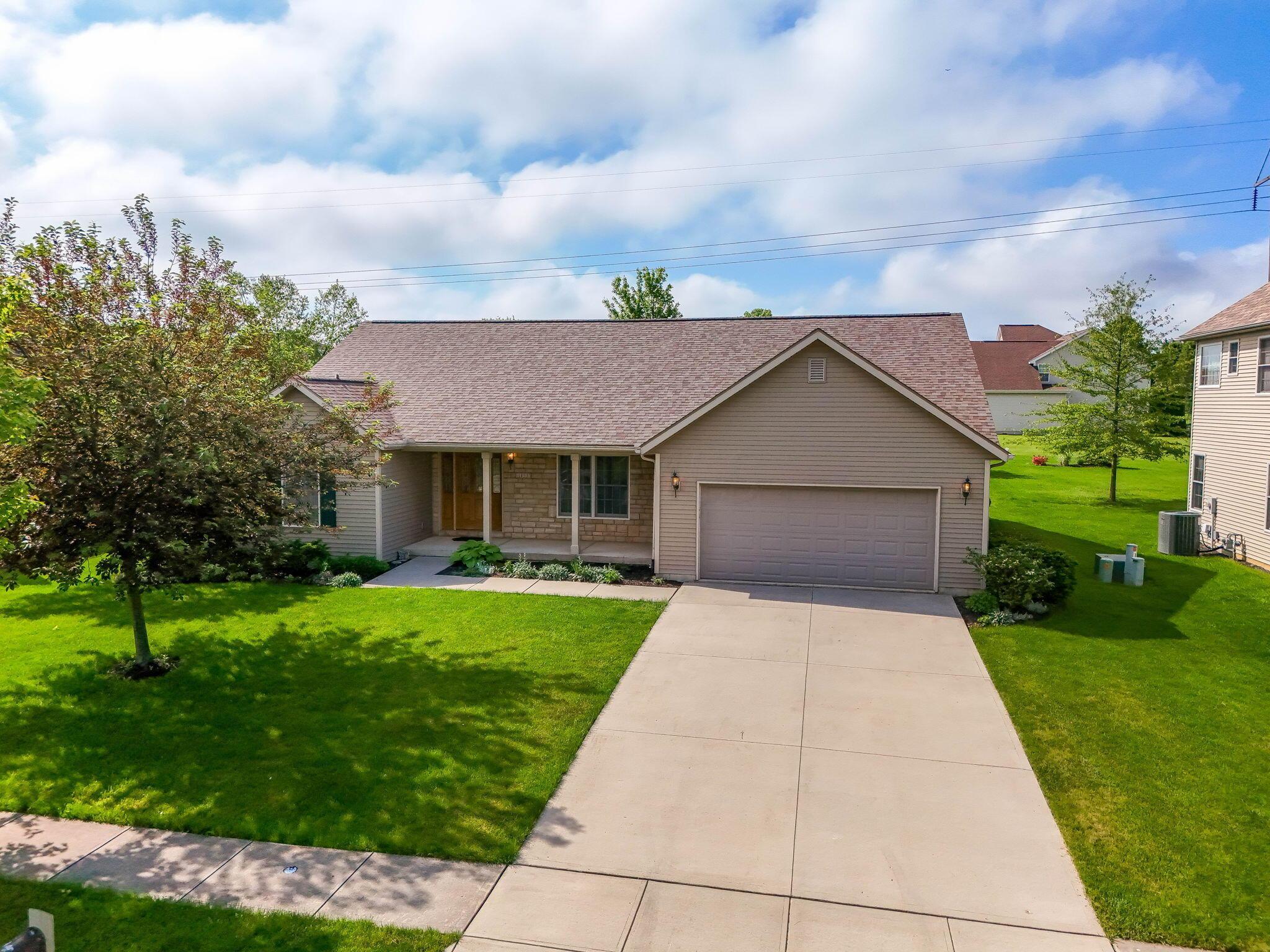 1453 Hickory Gate Dr, Marysville, OH 43040 - MLS 224016702 - Coldwell ...