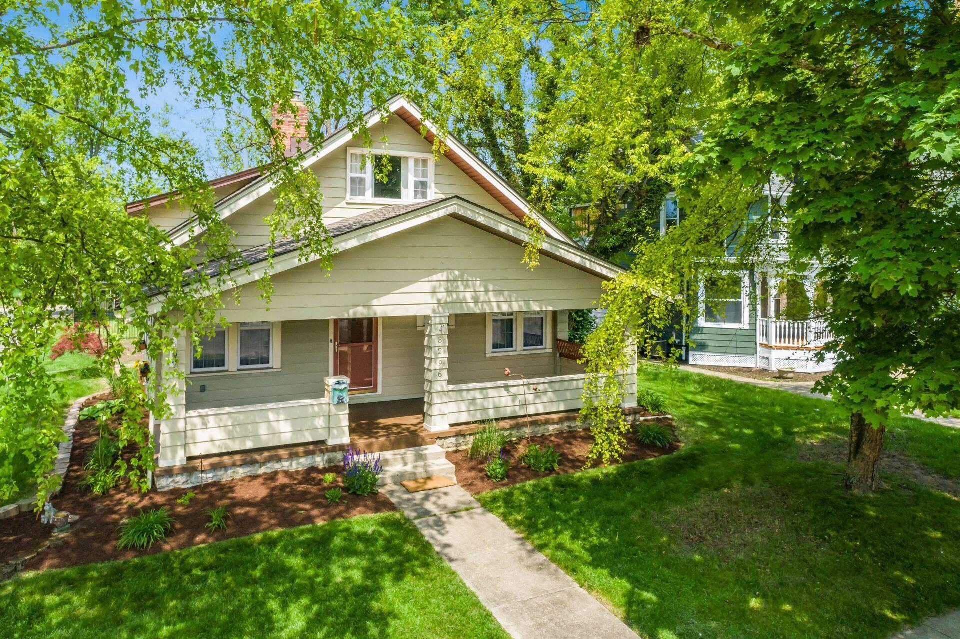 3296 Columbus St, Grove City, OH 43123 - MLS 224020002 - Coldwell Banker