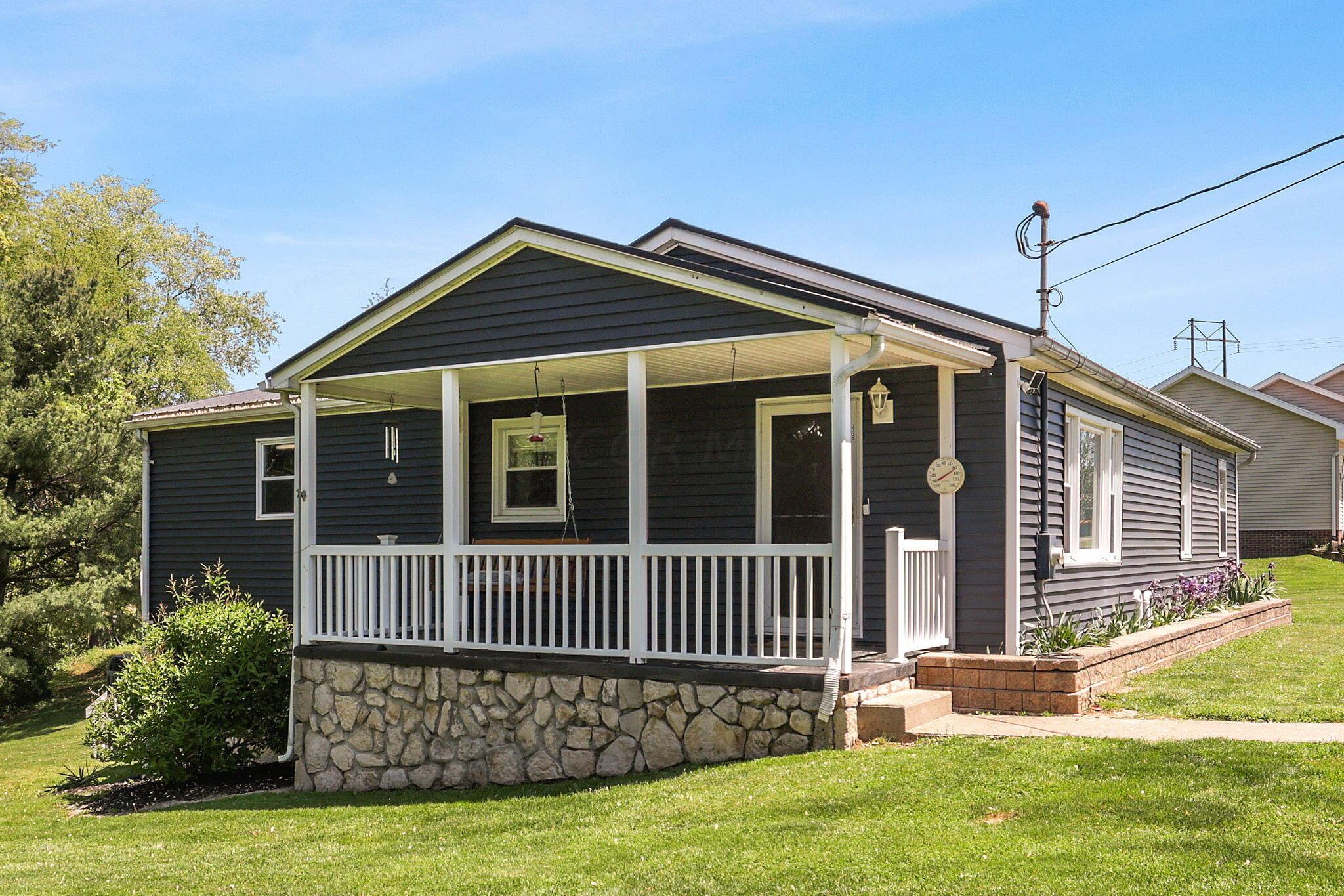 2335 Wayne Ridge Rd, Zanesville, OH 43701 - MLS 224020582 - Coldwell Banker