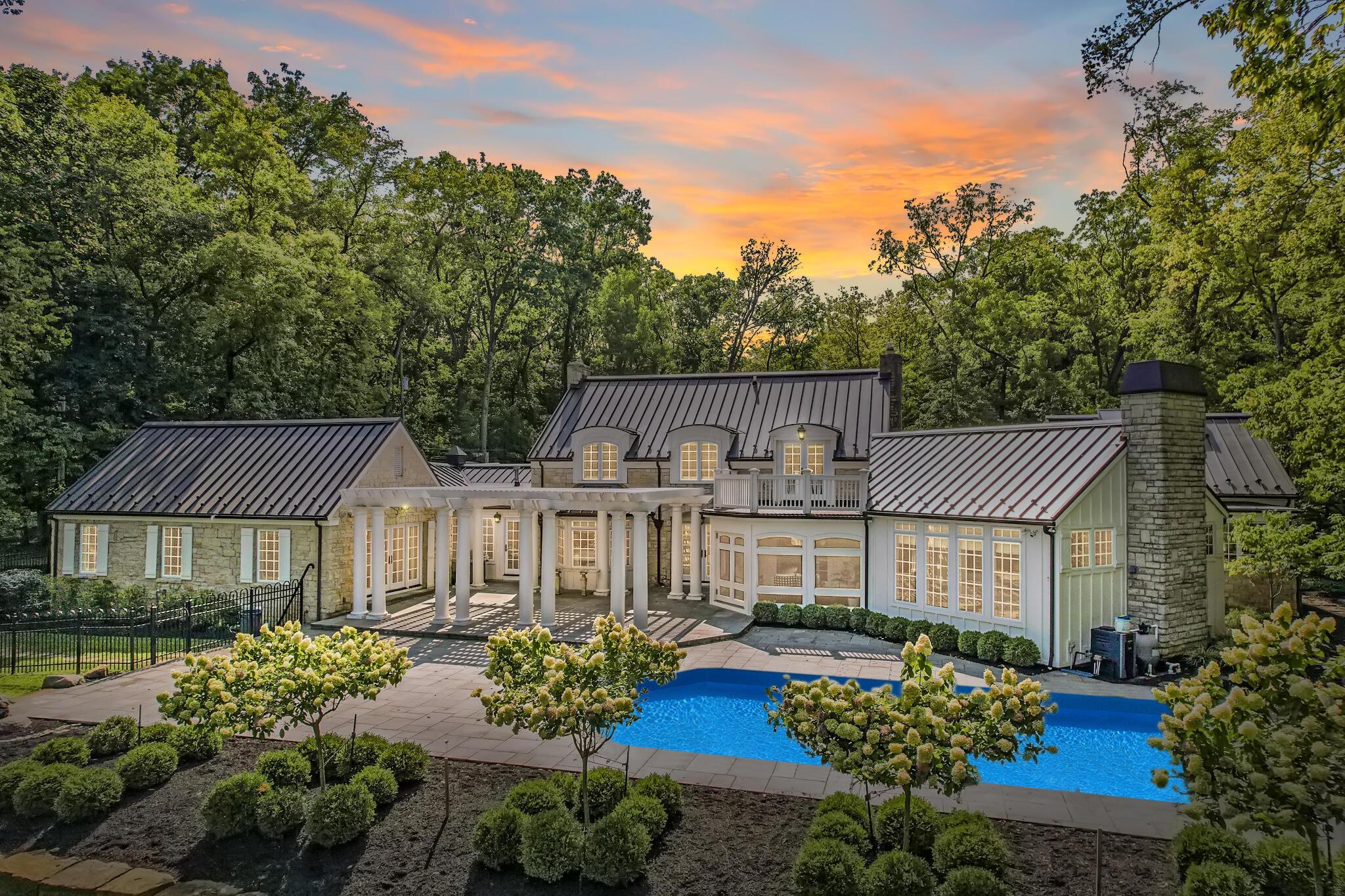 4388 Dublin Rd, Columbus, OH 43221 - MLS 224032588 - Coldwell Banker