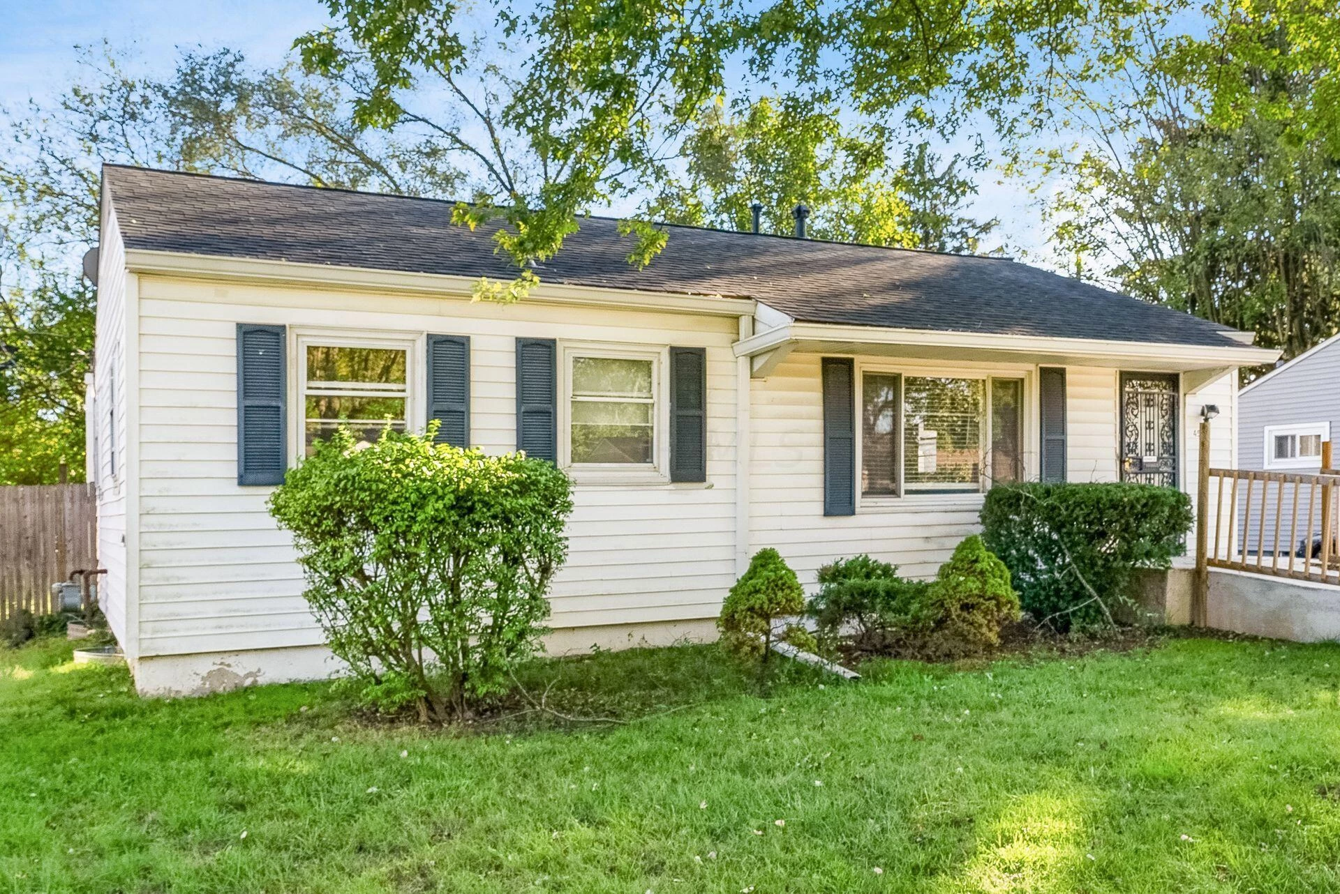 4577 Rodney Rd, Columbus, OH 43227 - MLS 224035435 - Coldwell Banker