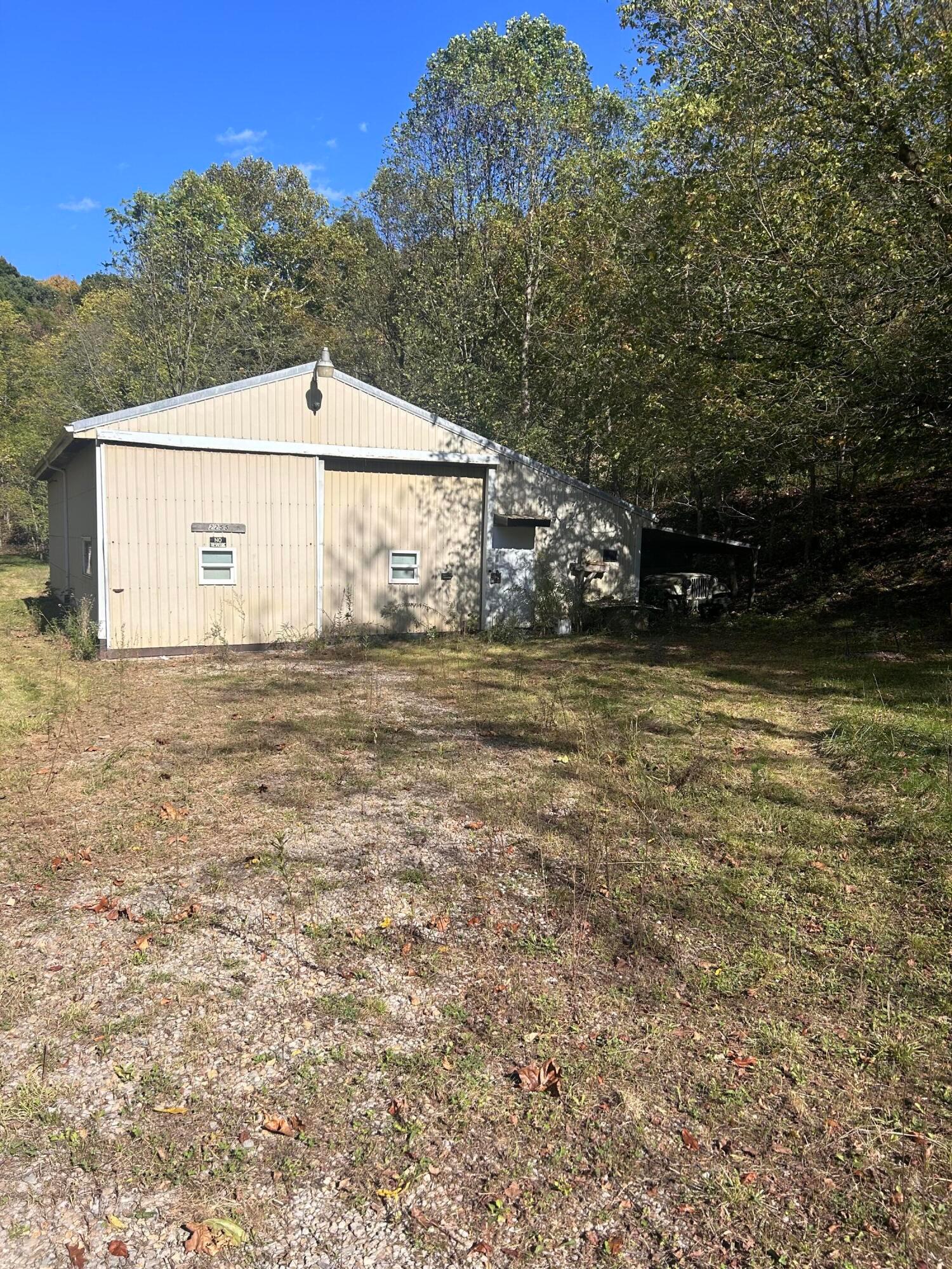 2255 Mollies Rock Rd, Dresden, OH 43821 - MLS 224035931 - Coldwell Banker