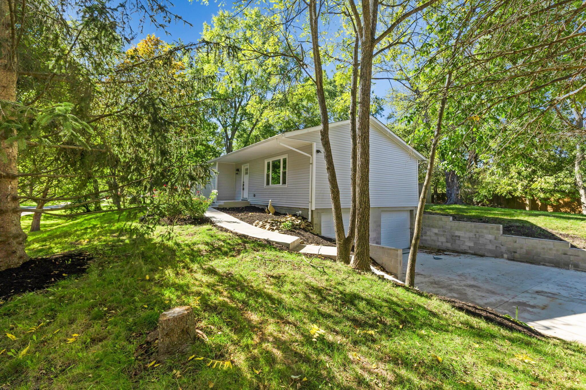 283 Pat Haven Dr, Pataskala, OH 43062 - MLS 224036270 - Coldwell Banker