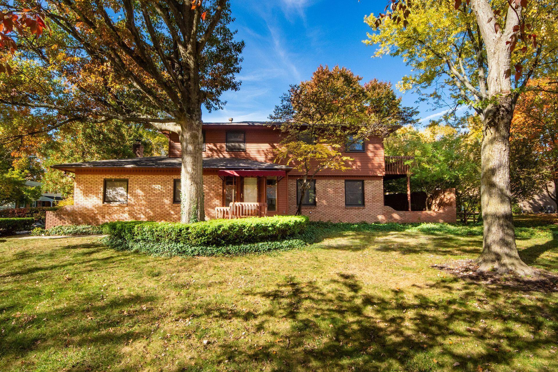 8177 Fairway Dr, Columbus, OH 43235 - MLS 224037792 - Coldwell Banker