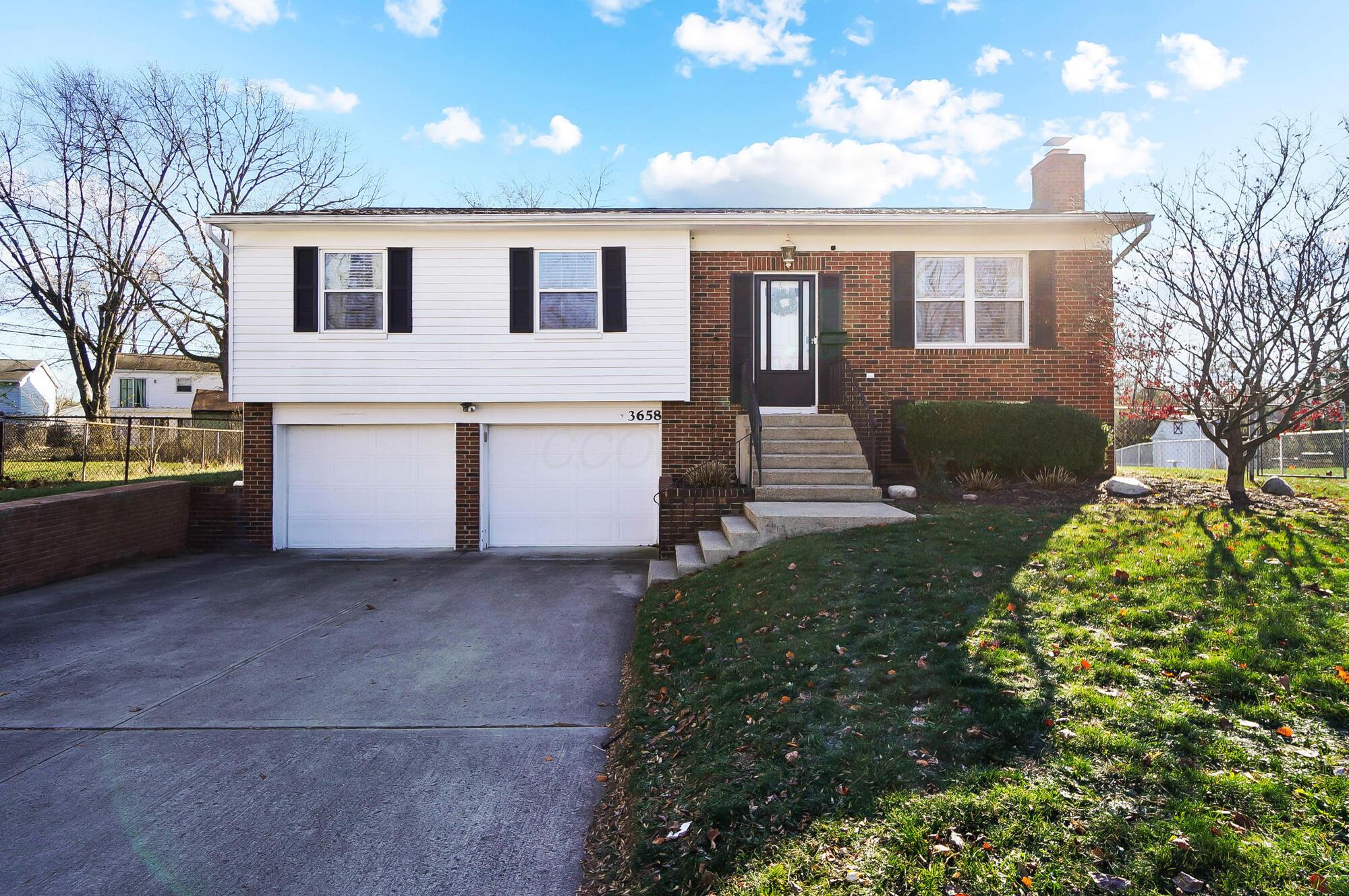 3658 Melrare Ct, Grove City, OH 43123 - MLS 225002465 - Coldwell Banker