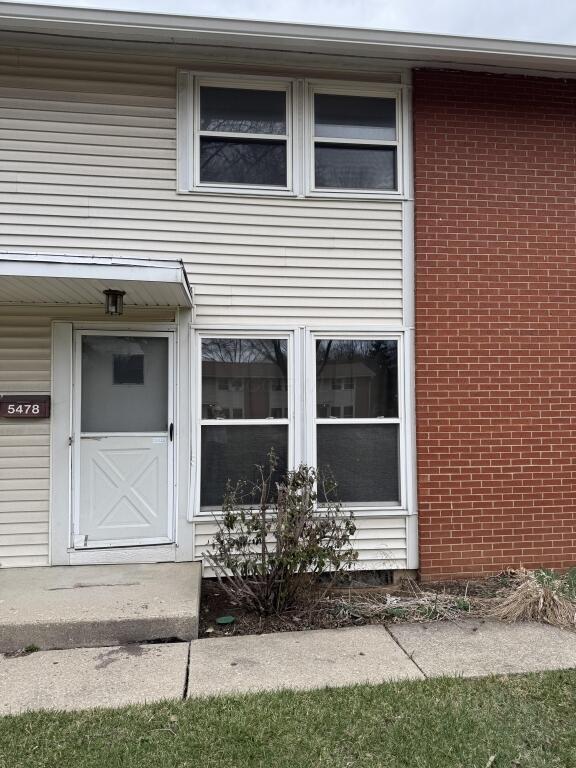 5478 Rockwood Ct #R2, Columbus, OH 43229 - MLS 225009311 - Coldwell Banker