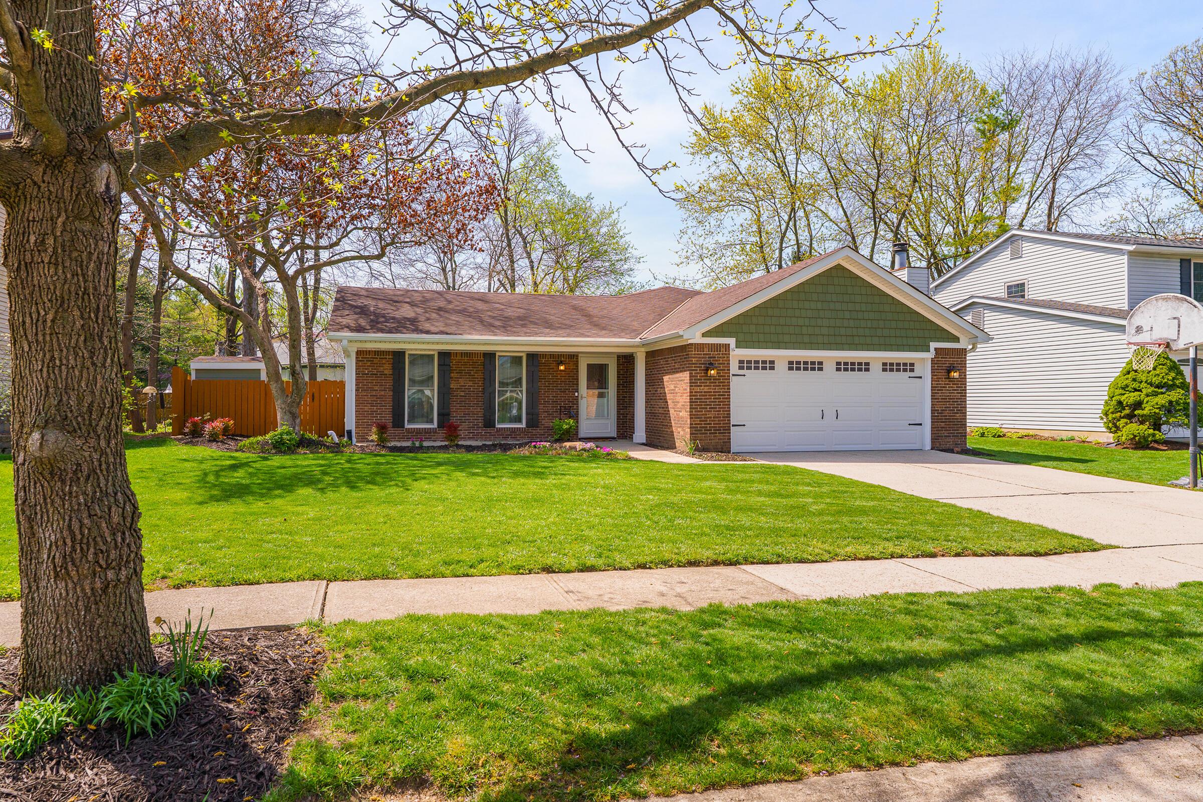 2053 Brofford Dr, Columbus, OH 43235 - MLS 225013311 - Coldwell Banker