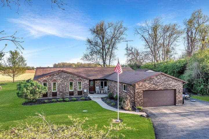 4159 Briarwood Dr, Urbana, OH 43078 - MLS 225015159 - Coldwell Banker