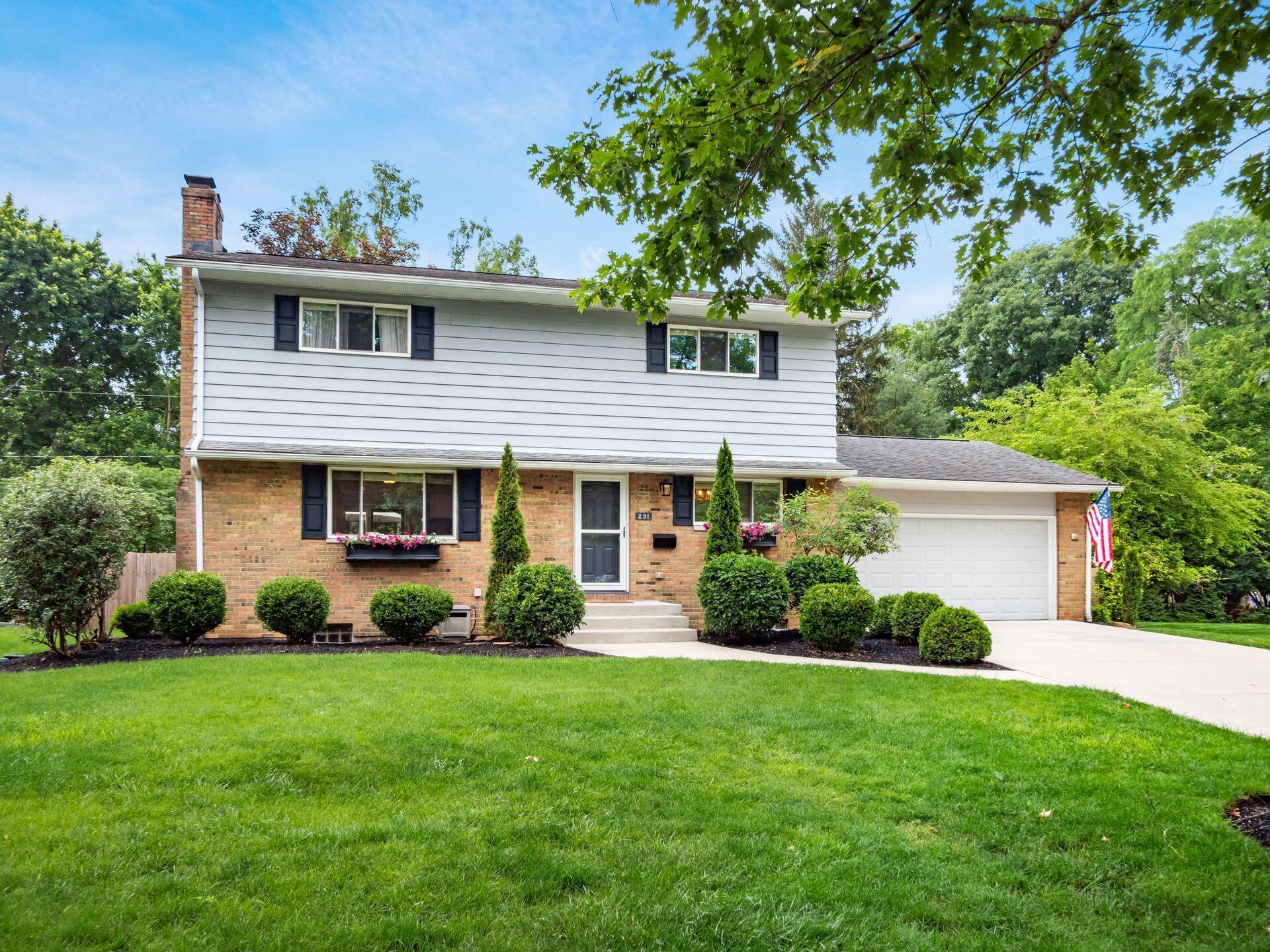 231 Chaucer Ct, Worthington, OH 43085 - MLS 225020508 - Coldwell Banker