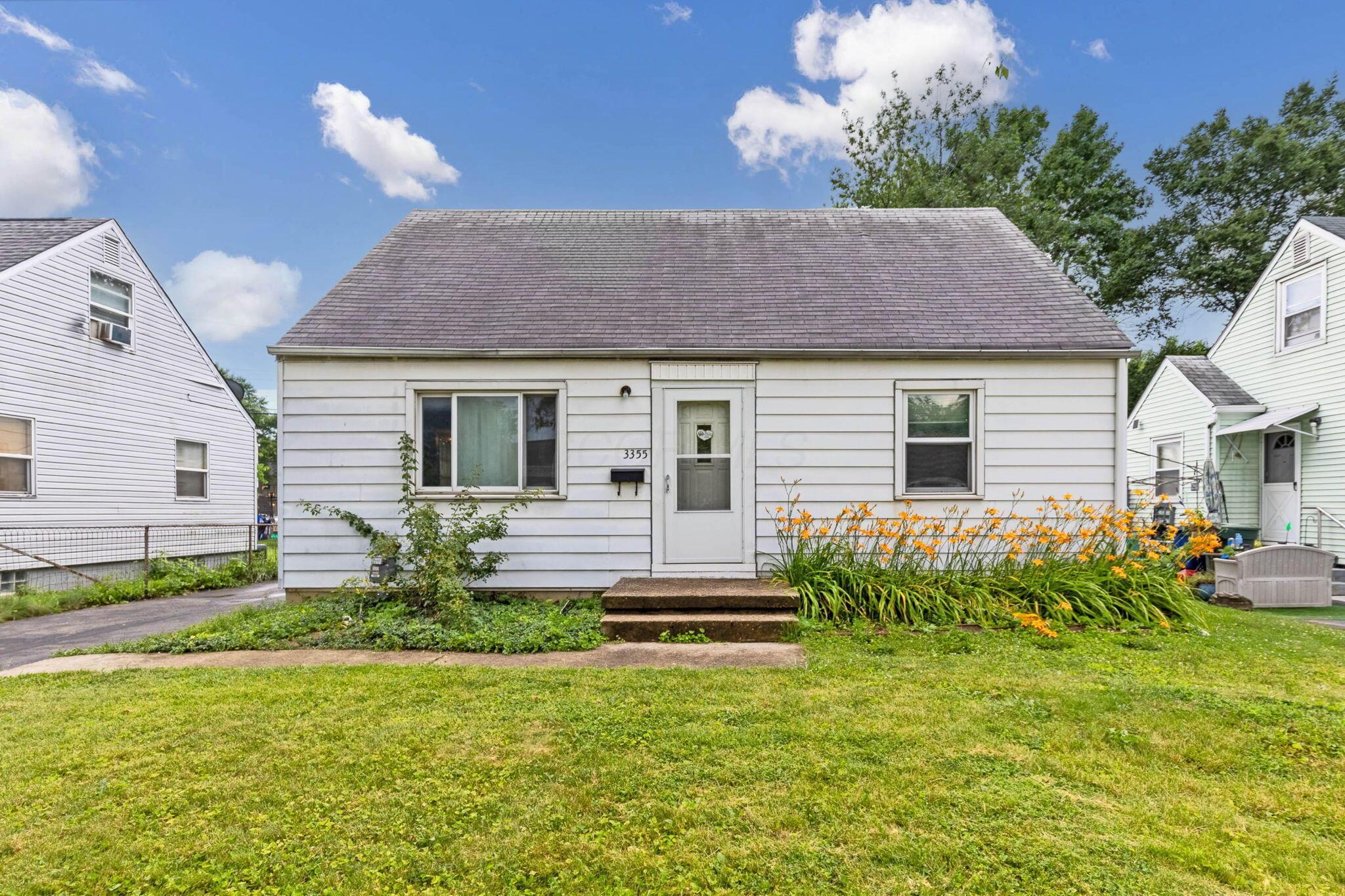 3355 Homecroft Dr, Columbus, OH 43224 - MLS 225023651 - Coldwell Banker