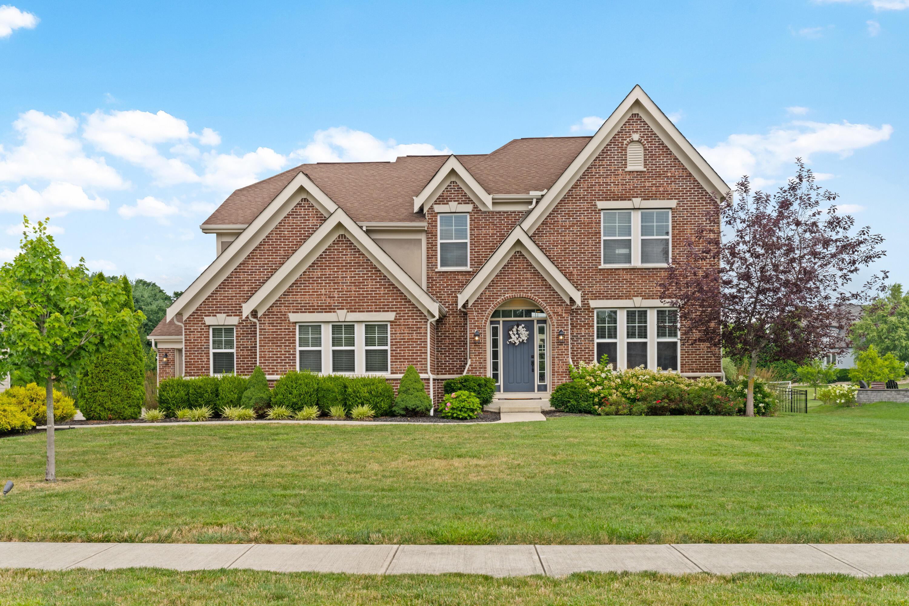 8398 Cameron Ct NW, Pickerington, OH 43147 - MLS 225026137 - Coldwell ...