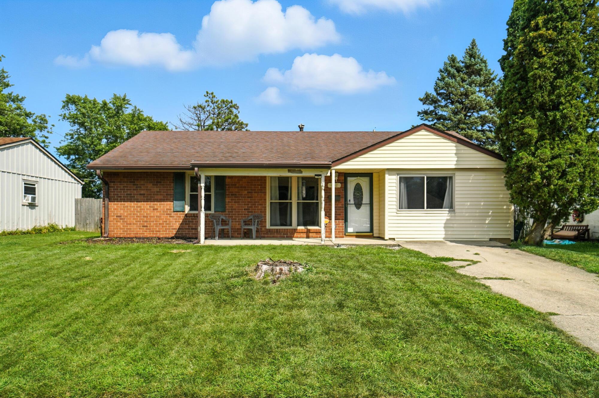 432 Redmond Rd, Columbus, OH 43228 - MLS 225030837 - Coldwell Banker