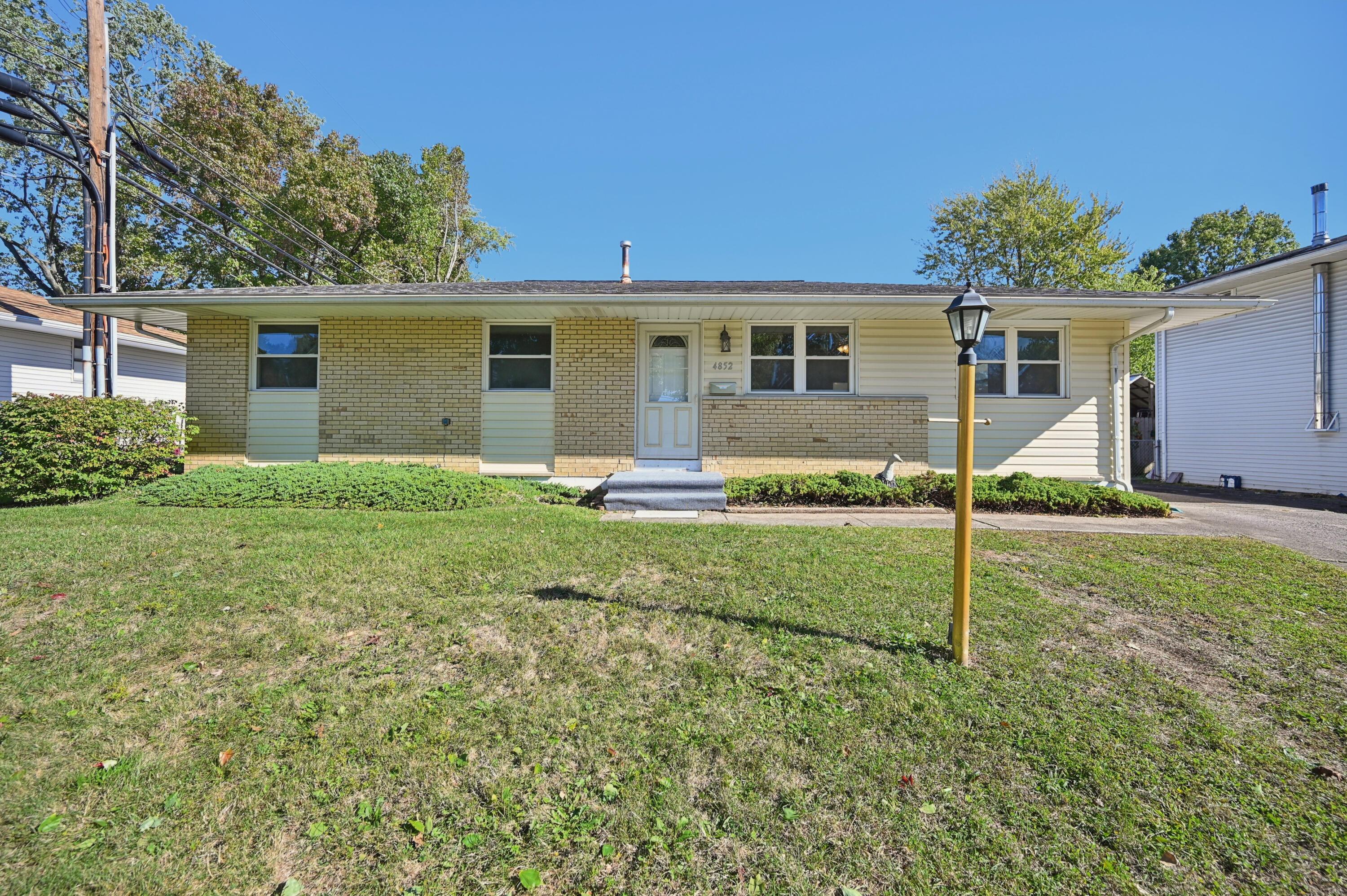 4852 Colonel Perry Dr, Columbus, OH 43229 - MLS 225039640 - Coldwell Banker