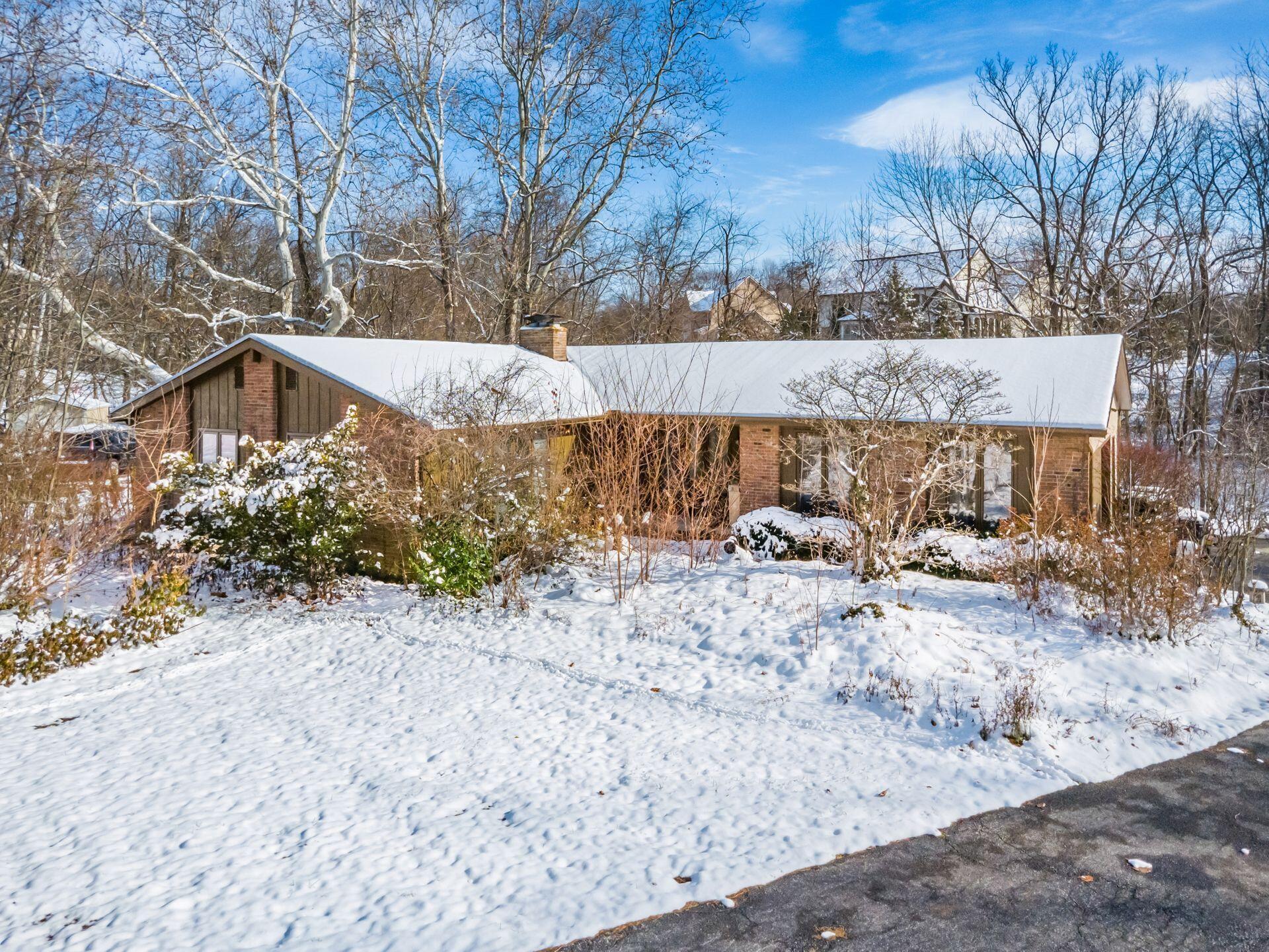 9183 Indian Mound Ct, Pickerington, OH 43147 - MLS 225044868 - Coldwell ...