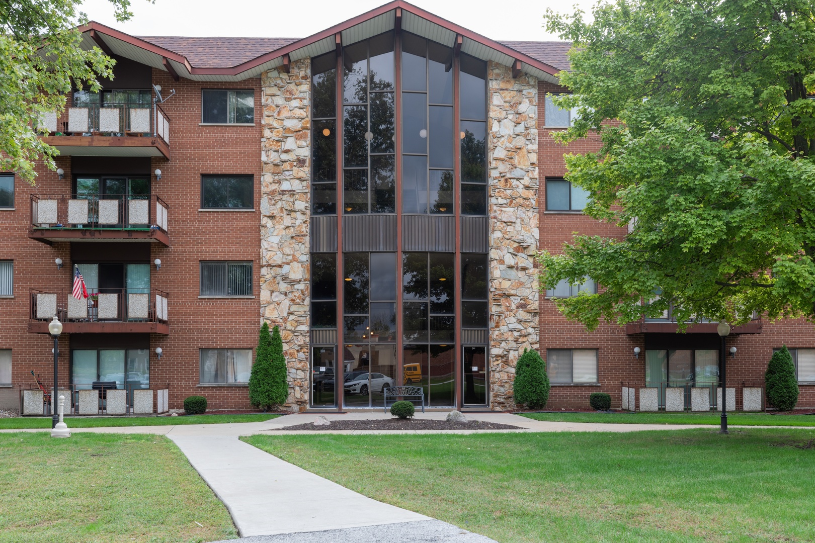 2301 183rd St #208, Homewood, IL 60430 - MLS 10542950 - Coldwell Banker 2301 183rd St #208, Homewood, IL 60430 - MLS 10542950 - Coldwell Banker