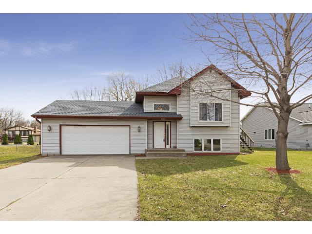 876 Windrow Dr, Little Canada, MN 55109 - MLS 4701002 - Coldwell Banker