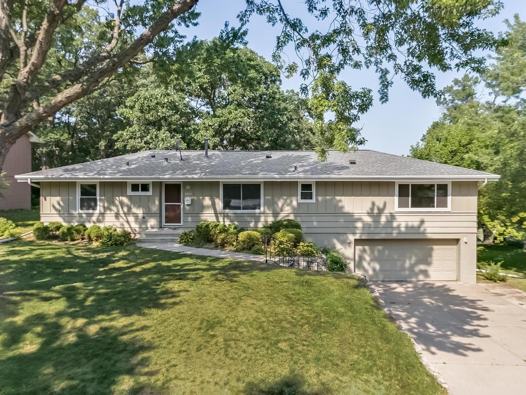3304 Shepherd Hills Dr, Bloomington, MN 55431 - MLS 4995093 - Coldwell ...