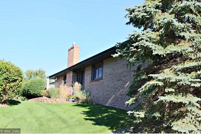 7073 Robinwood Trail, Woodbury, MN 55125 - MLS 5289959 - Coldwell Banker