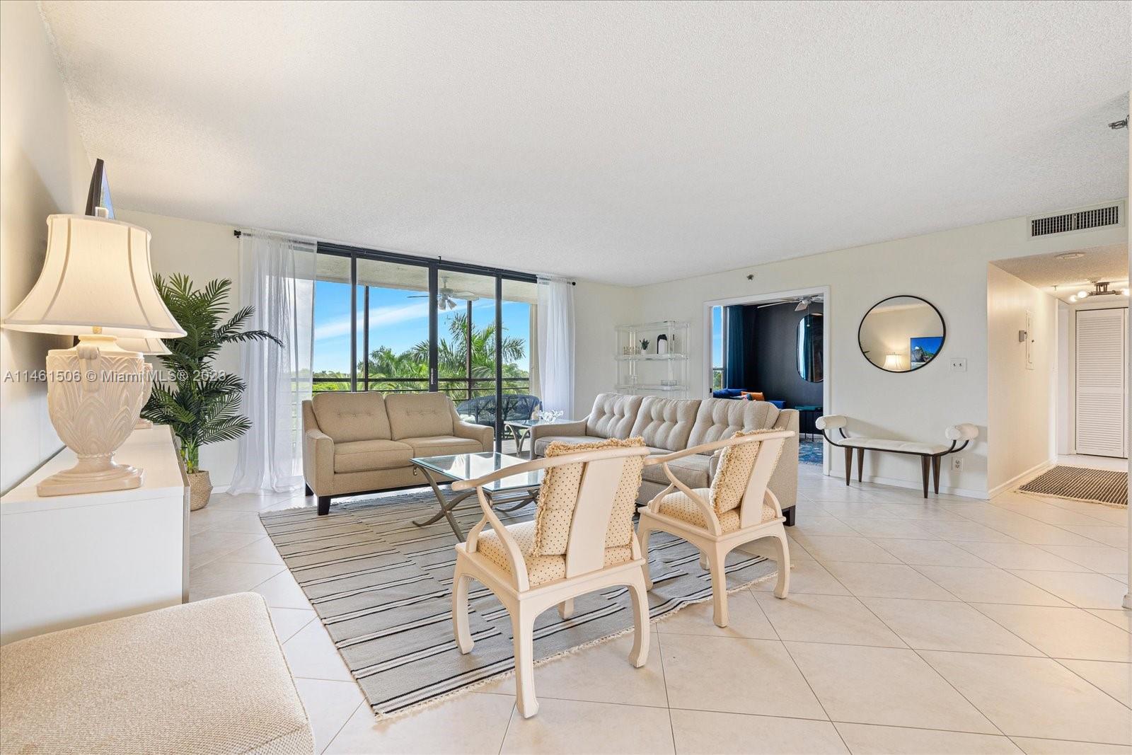 7564 Regency Lake Dr #502, Boca Raton, FL 33433 - MLS A11461506 ...