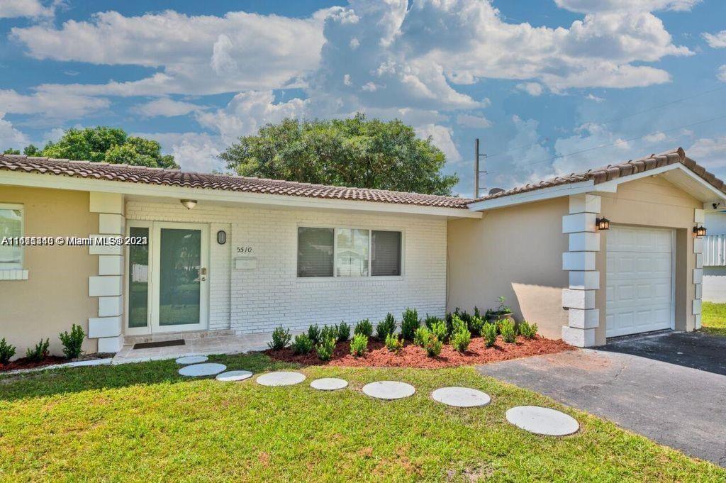 5510 Pierce St, Hollywood, FL 33021 - MLS A11611343 - Coldwell Banker
