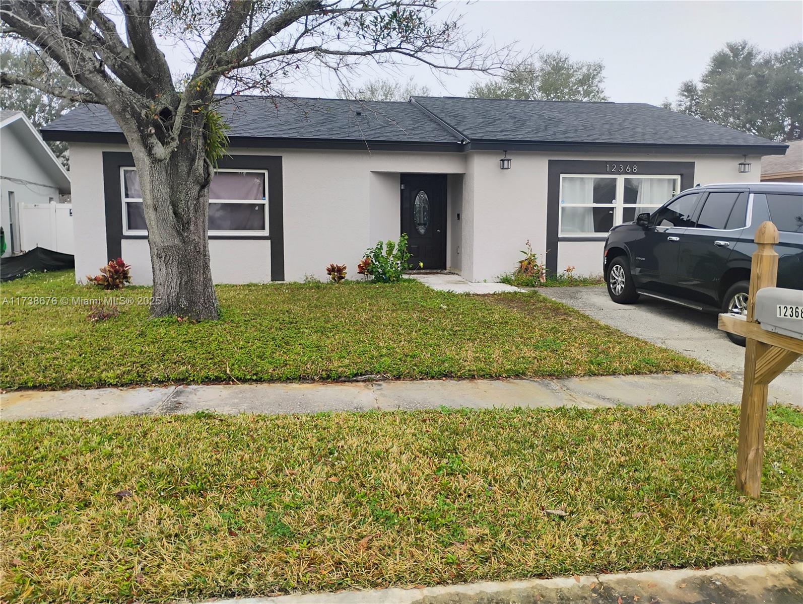 12368 70th St, Largo, FL 33773 - MLS A11738676 - Coldwell Banker