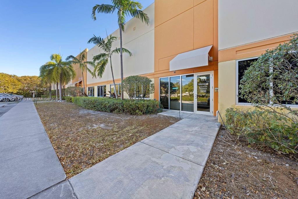 12601 NW 115th Ave #A-111, Medley, FL 33178 - MLS A11767377 - Coldwell ...