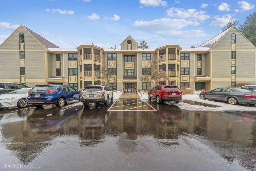 11 Bartemus Trail #103, Nashua, NH 03063 - MLS 4897400 - Coldwell Banker