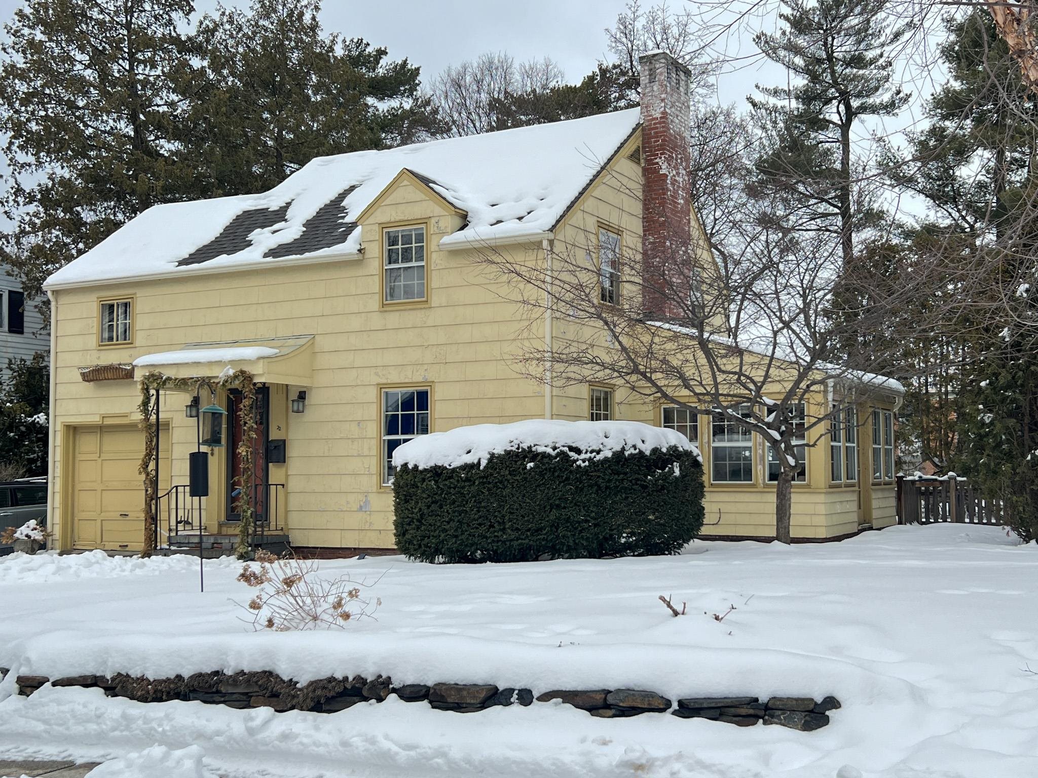 22 Colonial Square, Burlington, VT 05408 - MLS 4944451 - Coldwell Banker