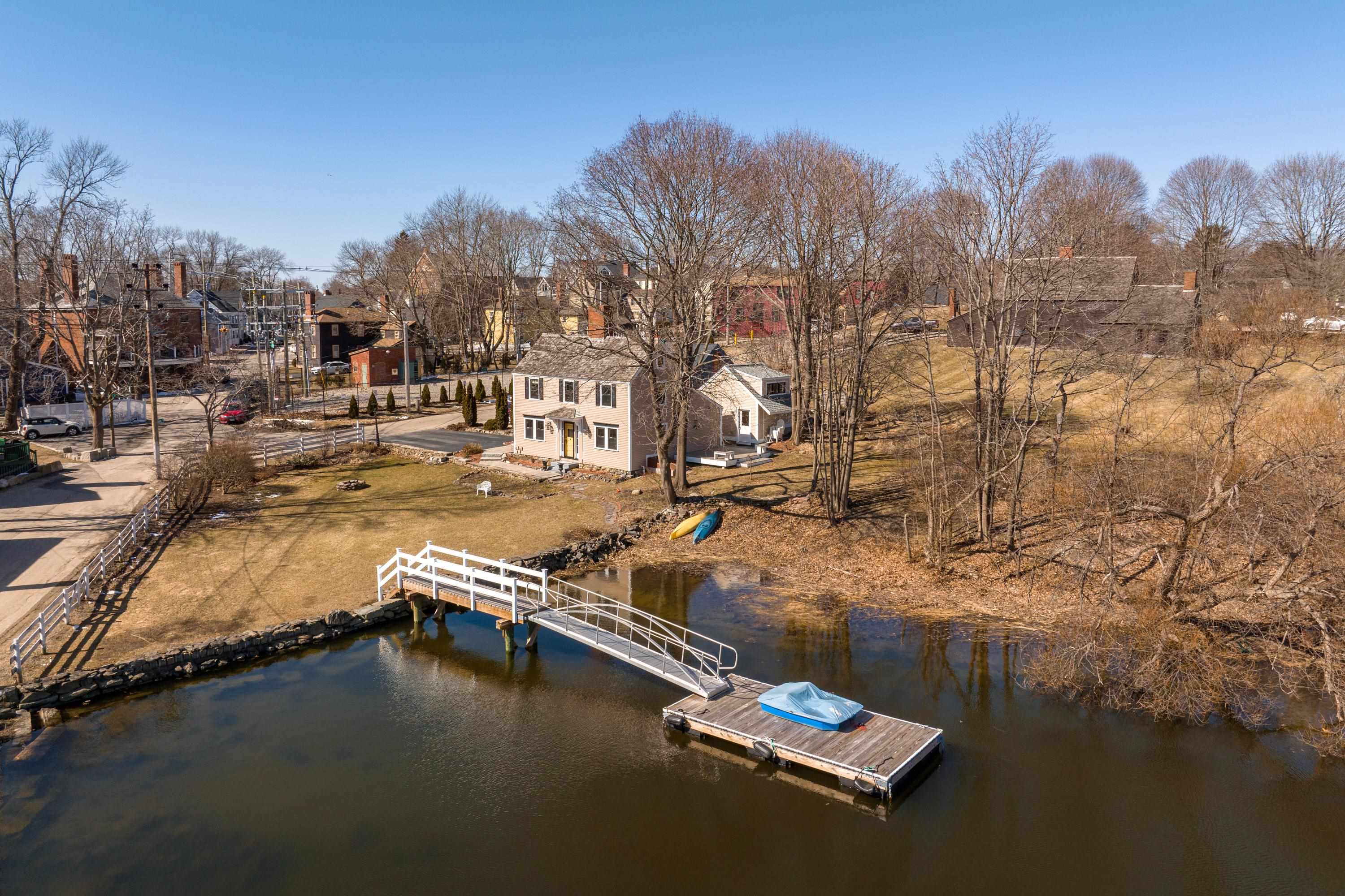 1 Jackson Hill St #B, Portsmouth, NH 03801 - MLS 4946197 - Coldwell Banker