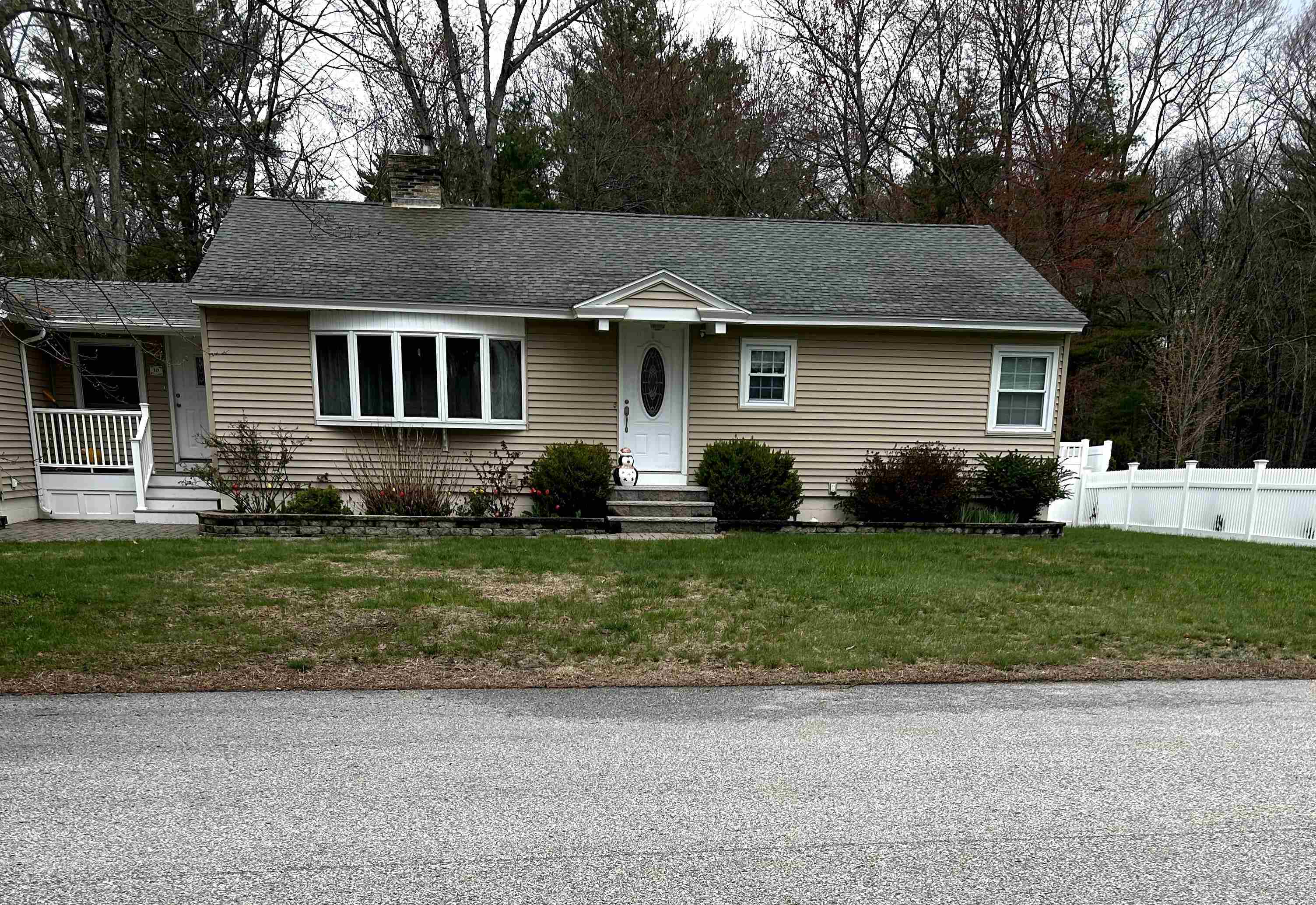 10 Eleanor St, Salem, NH 03079 - MLS 4950260 - Coldwell Banker